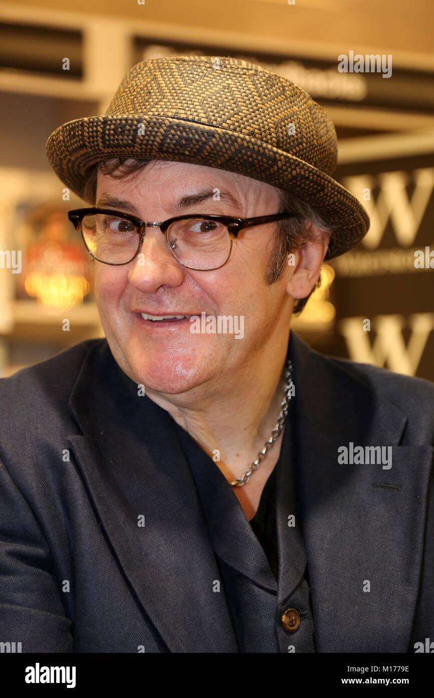 Joe pasquale price is right hi-res stock photography and images - Alamy