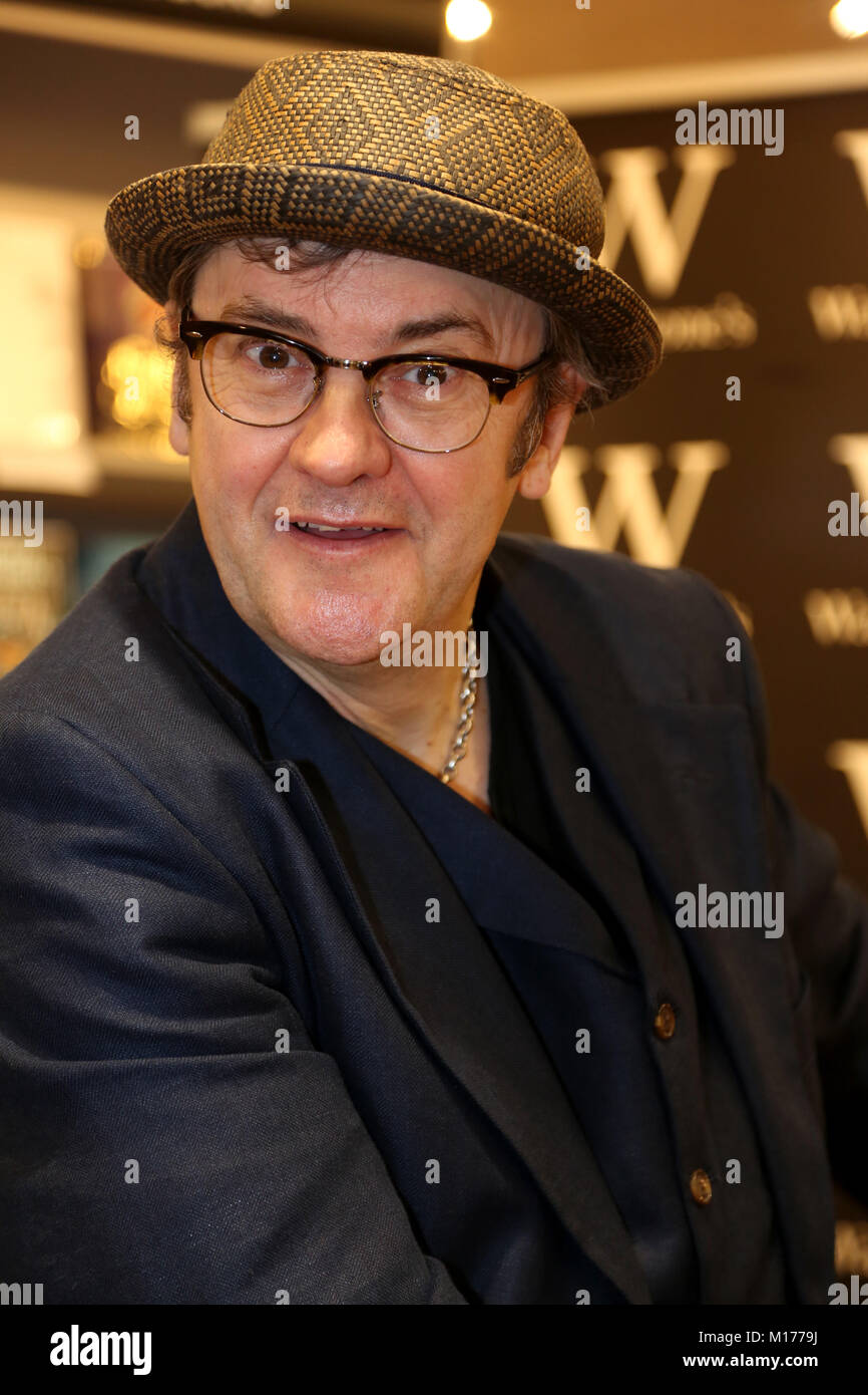 Joe pasquale price is right hi-res stock photography and images - Alamy