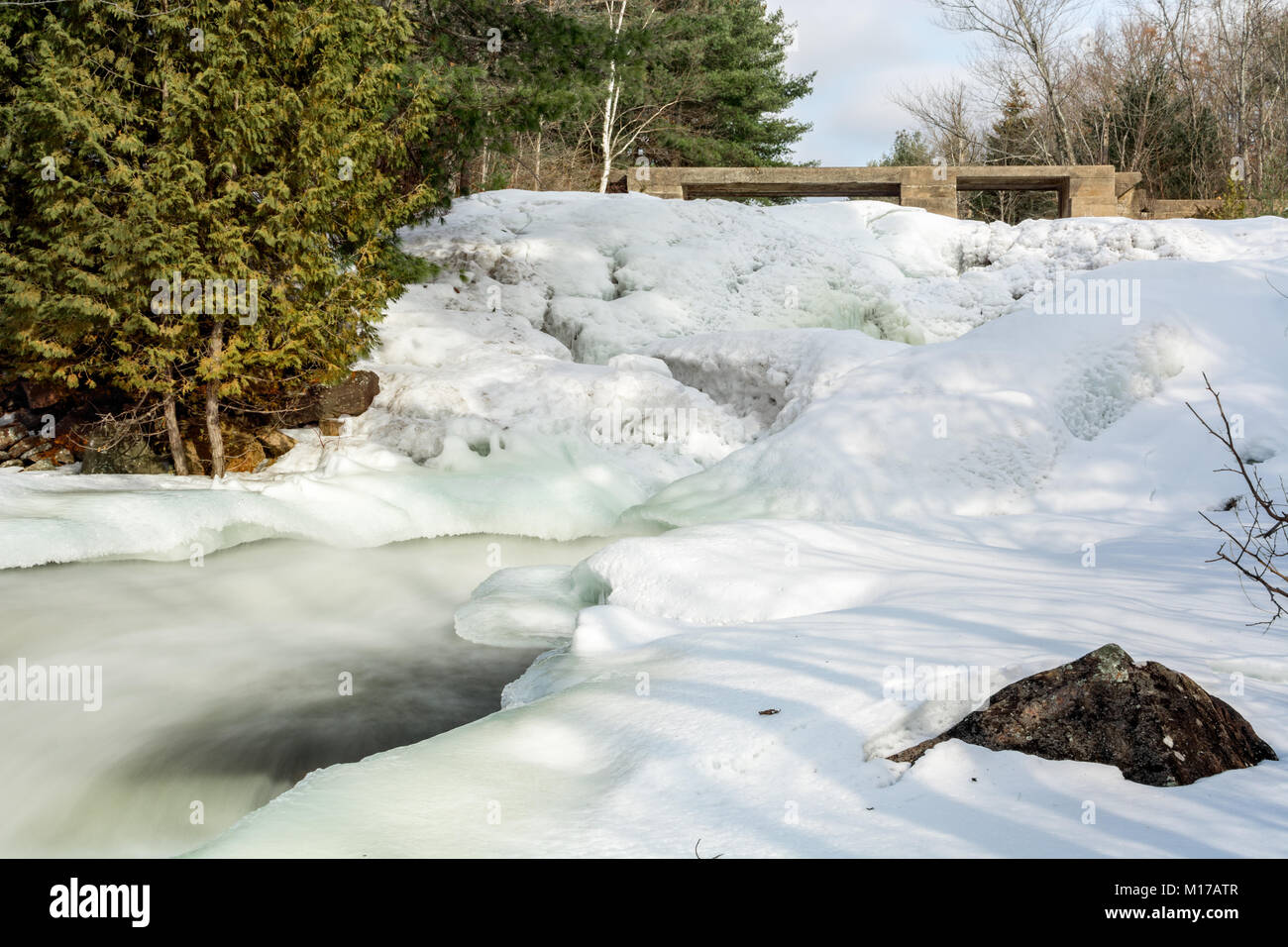 River Ice And Snow In Winter Stock Photo - Alamy
