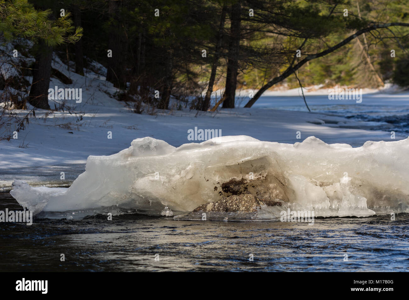 Frozen Ice River Stock Photo - Alamy