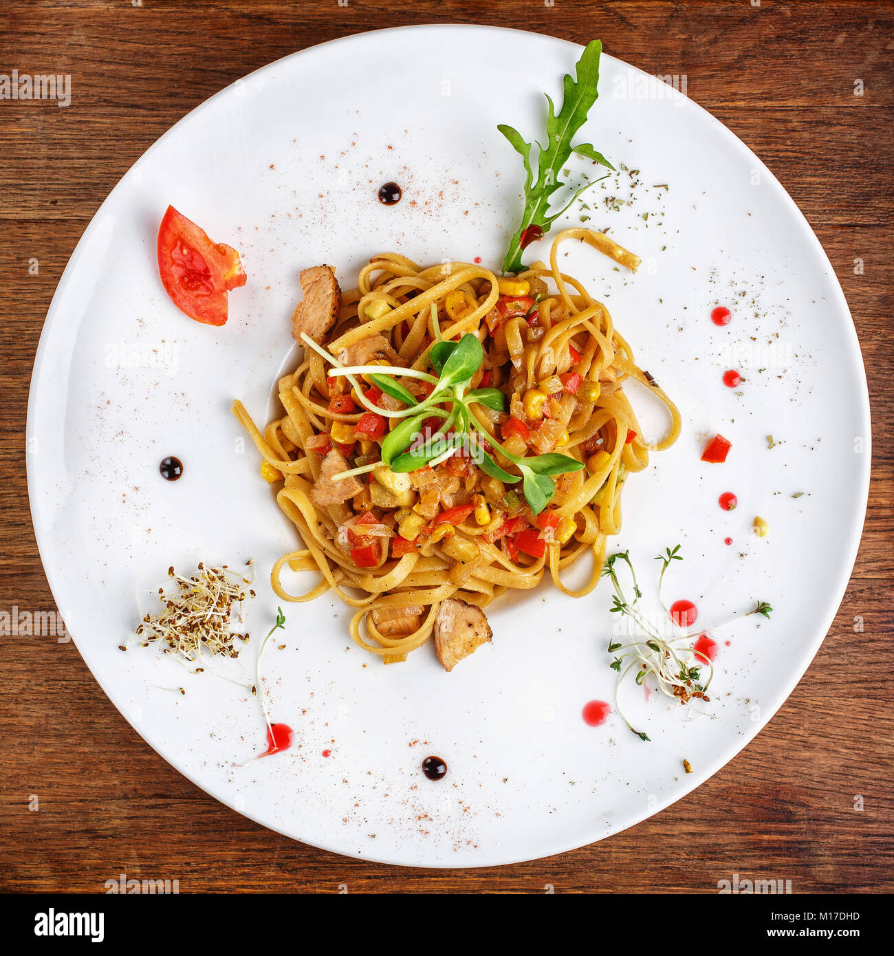 Micro pasta hi-res stock photography and images - Alamy