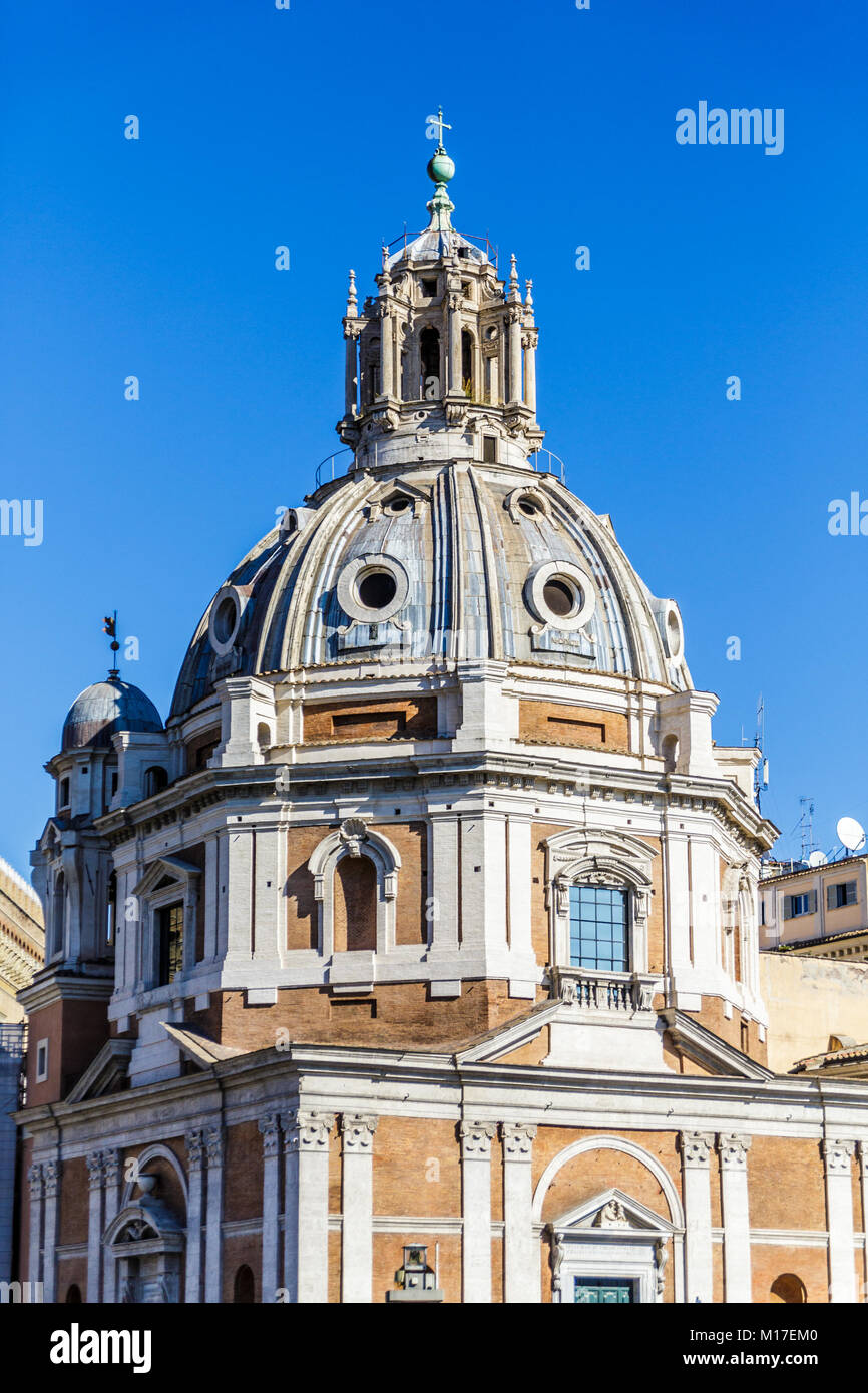 Roman dome hi-res stock photography and images - Alamy