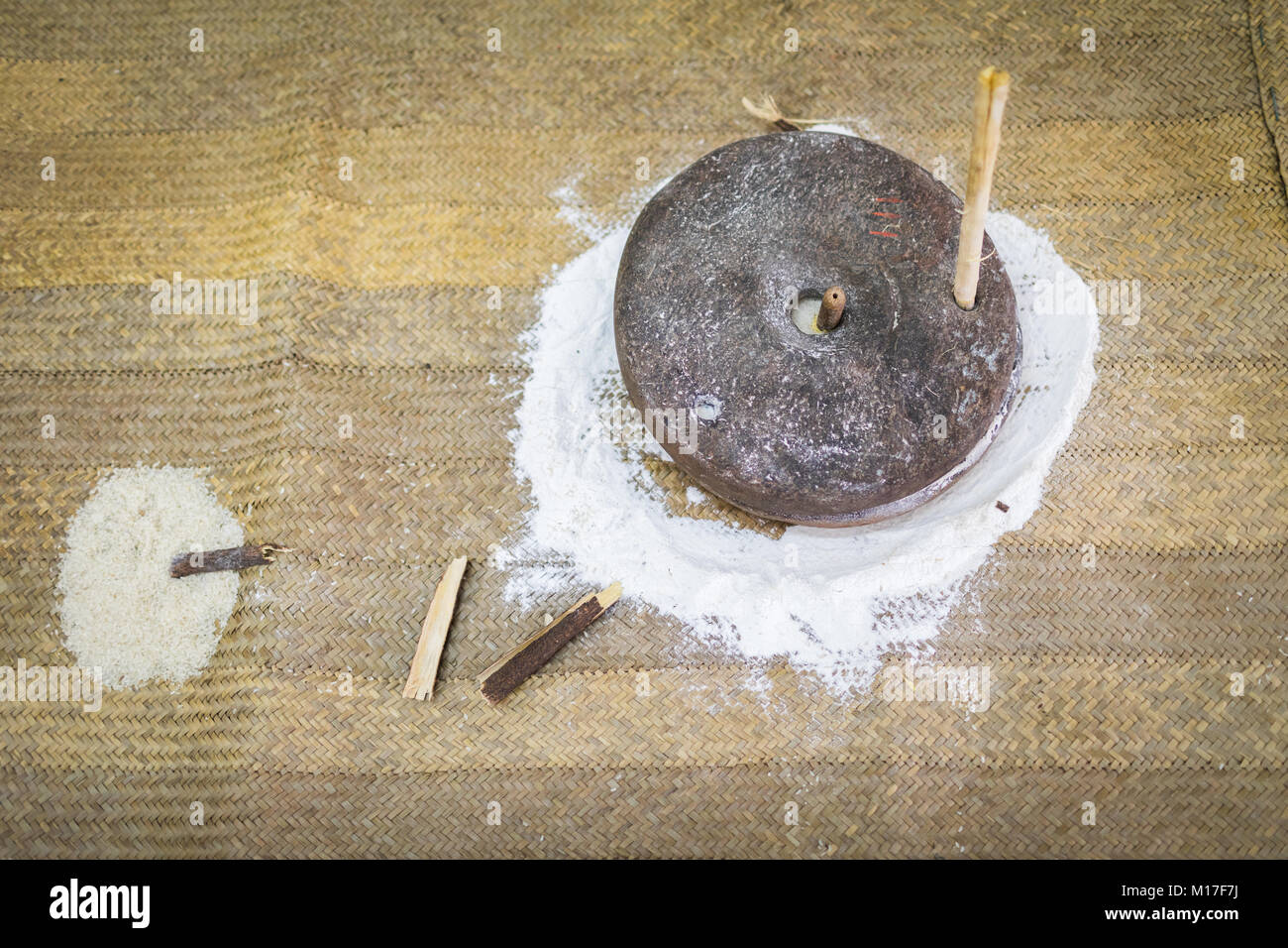 Indian traditional grinder hi-res stock photography and images - Alamy