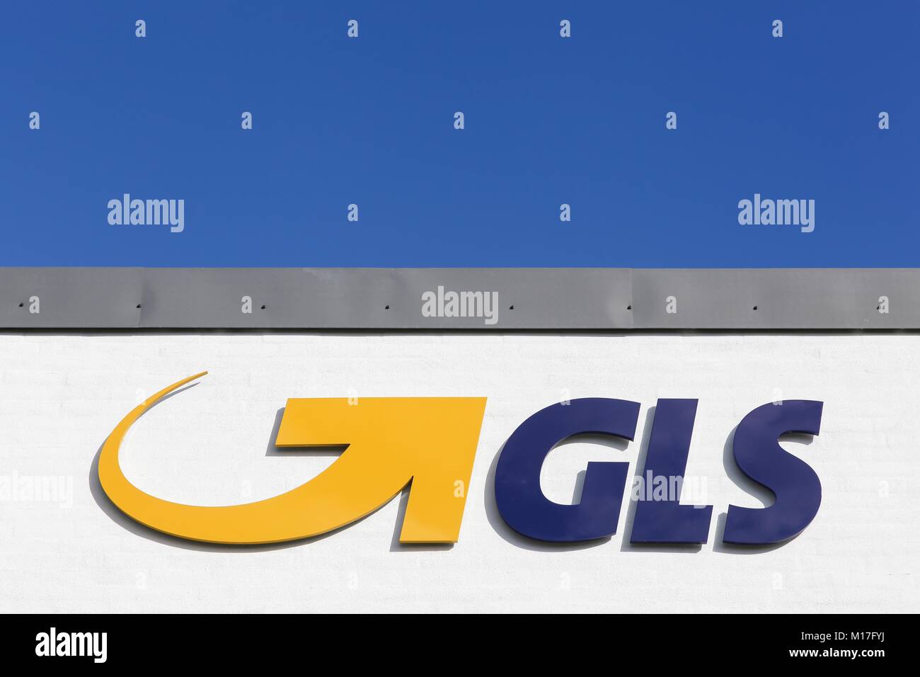 Gls logistics hi-res stock photography and images - Alamy