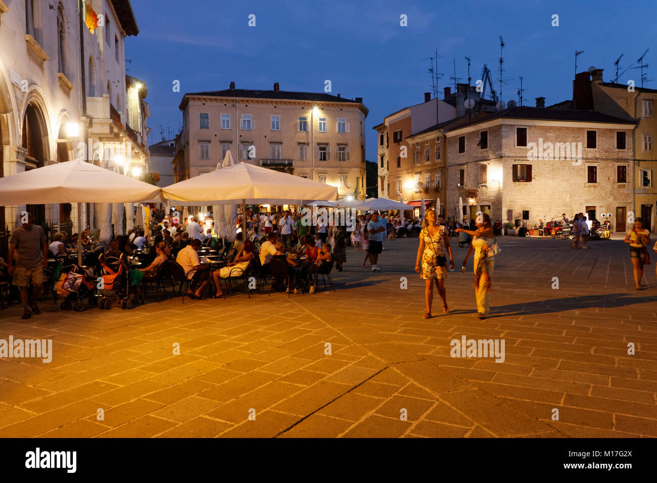 Nightlife in Pula, Croatia Stock Photo - Alamy