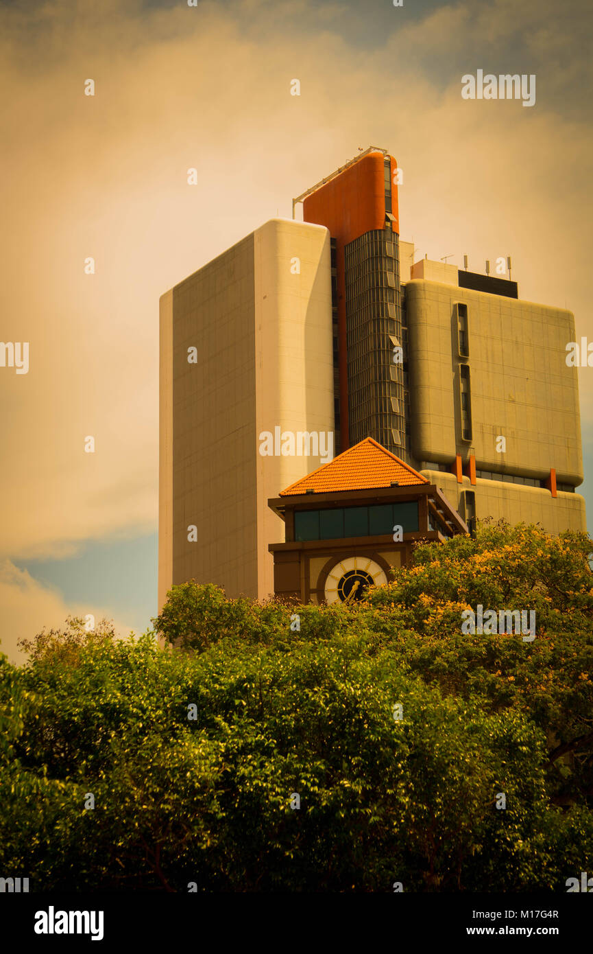 Singapore clock tower hi-res stock photography and images - Alamy