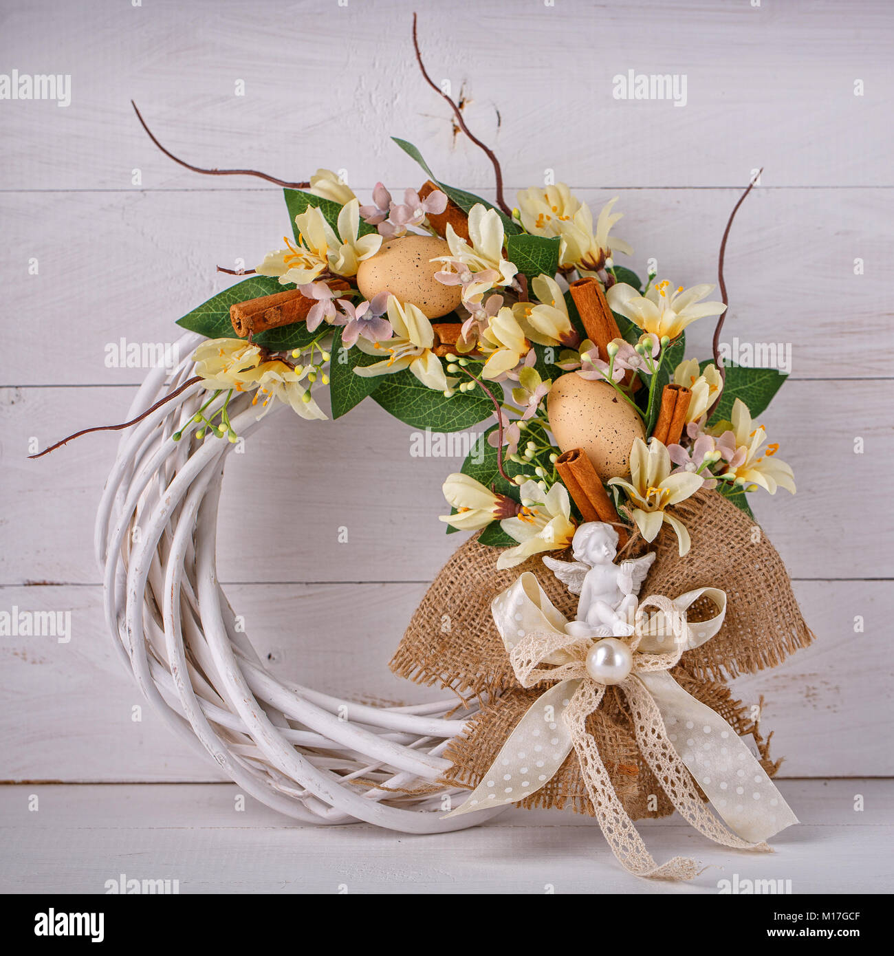 Flower Spring composition. Ekibana. The symbol of beauty and abundance ...