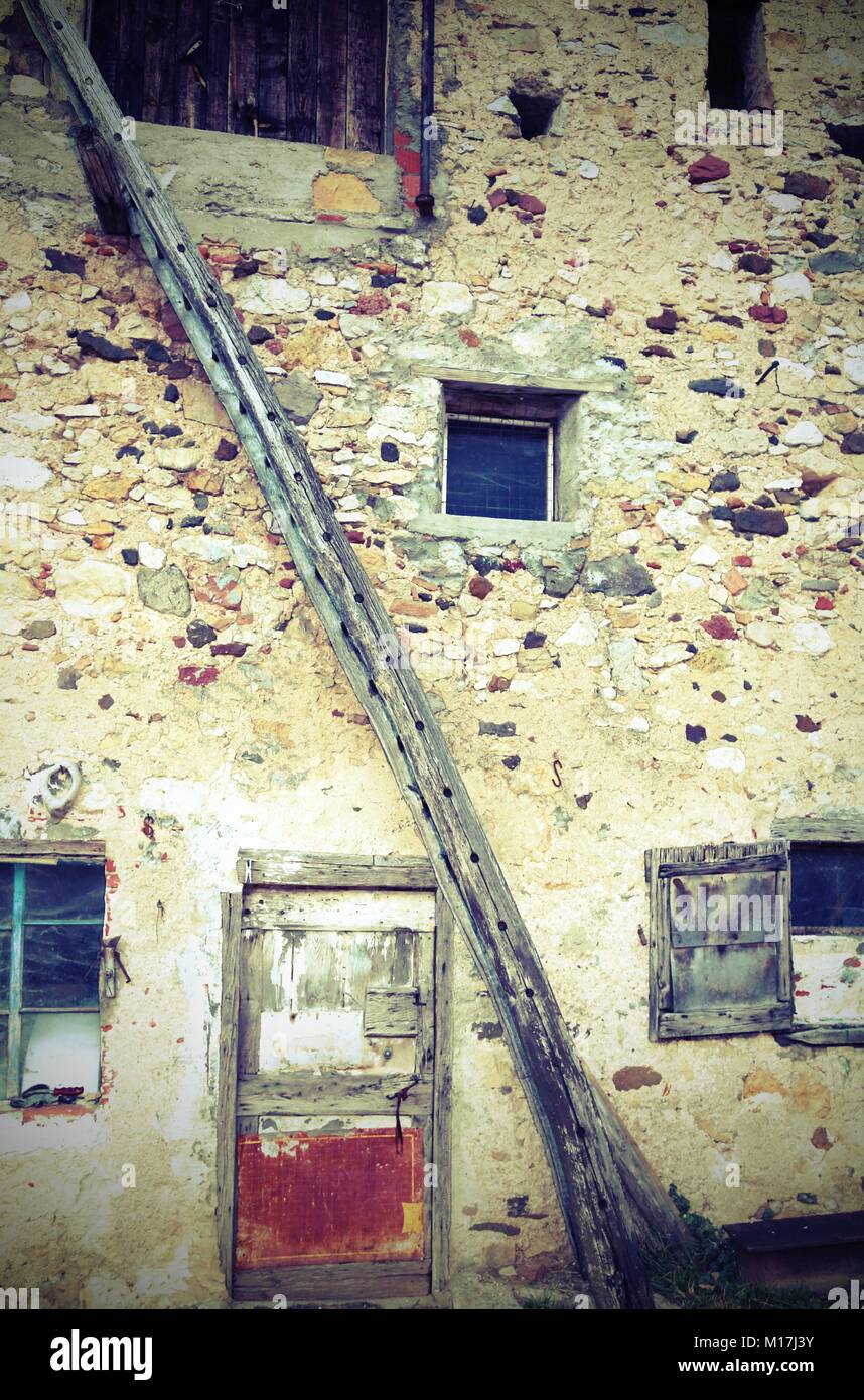 Slanting ladder hi-res stock photography and images - Alamy