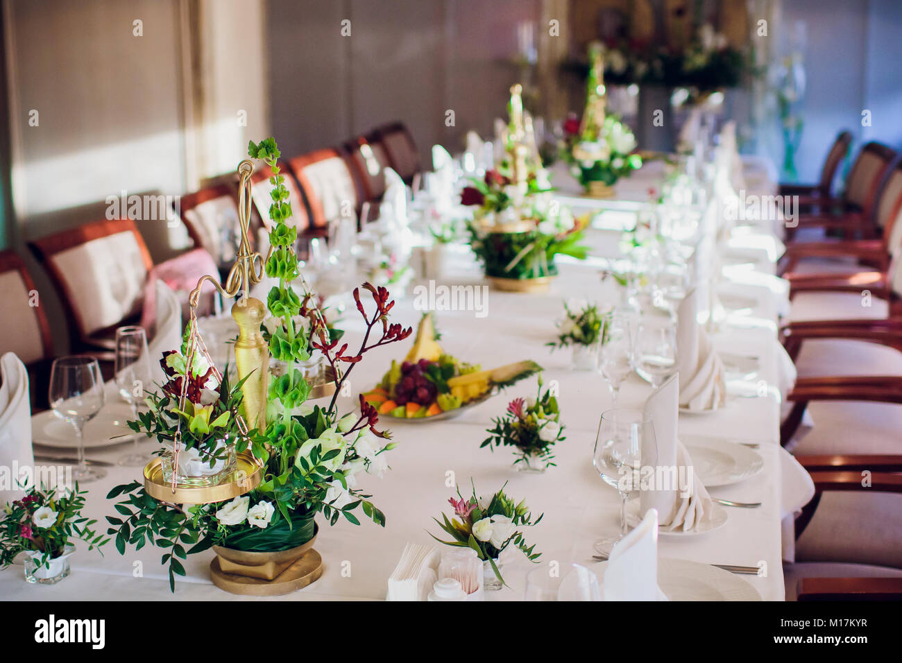 Wedding Reception Table Setting Aerial Top View Stock Photo - Alamy