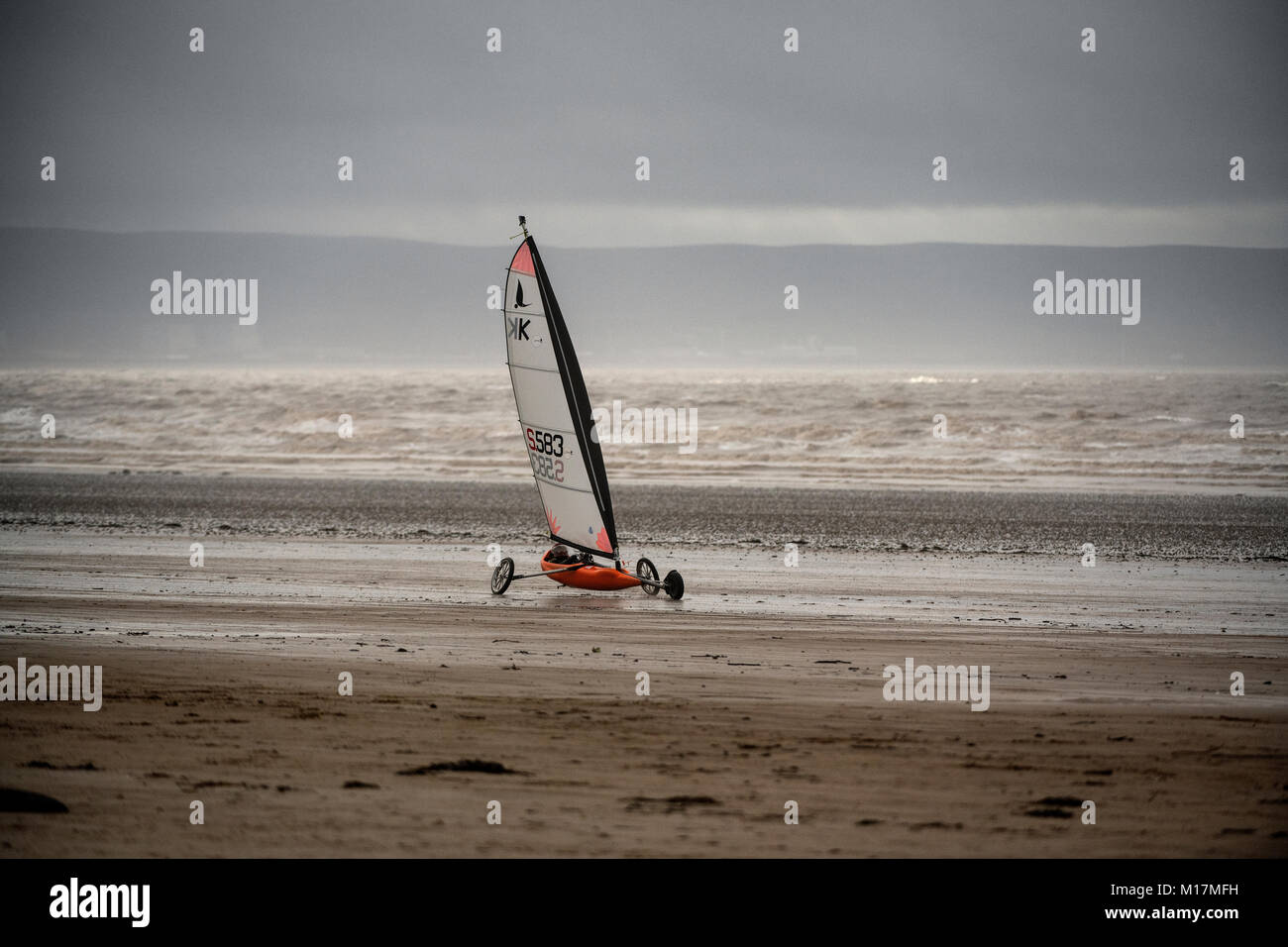 Brean sands beach hi-res stock photography and images - Alamy