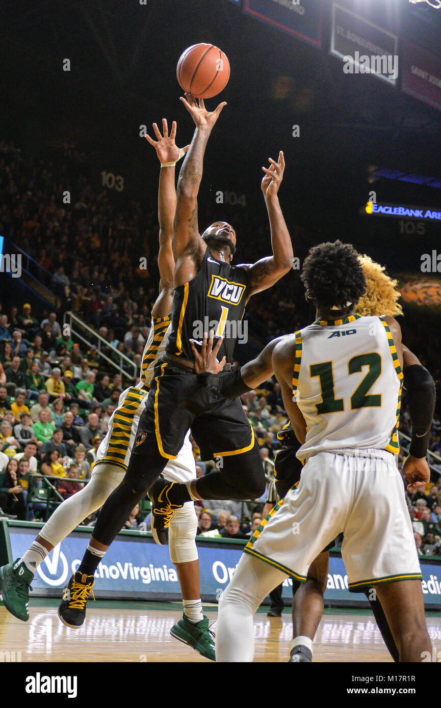 Fairfax, Virginia, USA. 27th Jan, 2018. MIKE'L SIMMS (1) attempts to ...