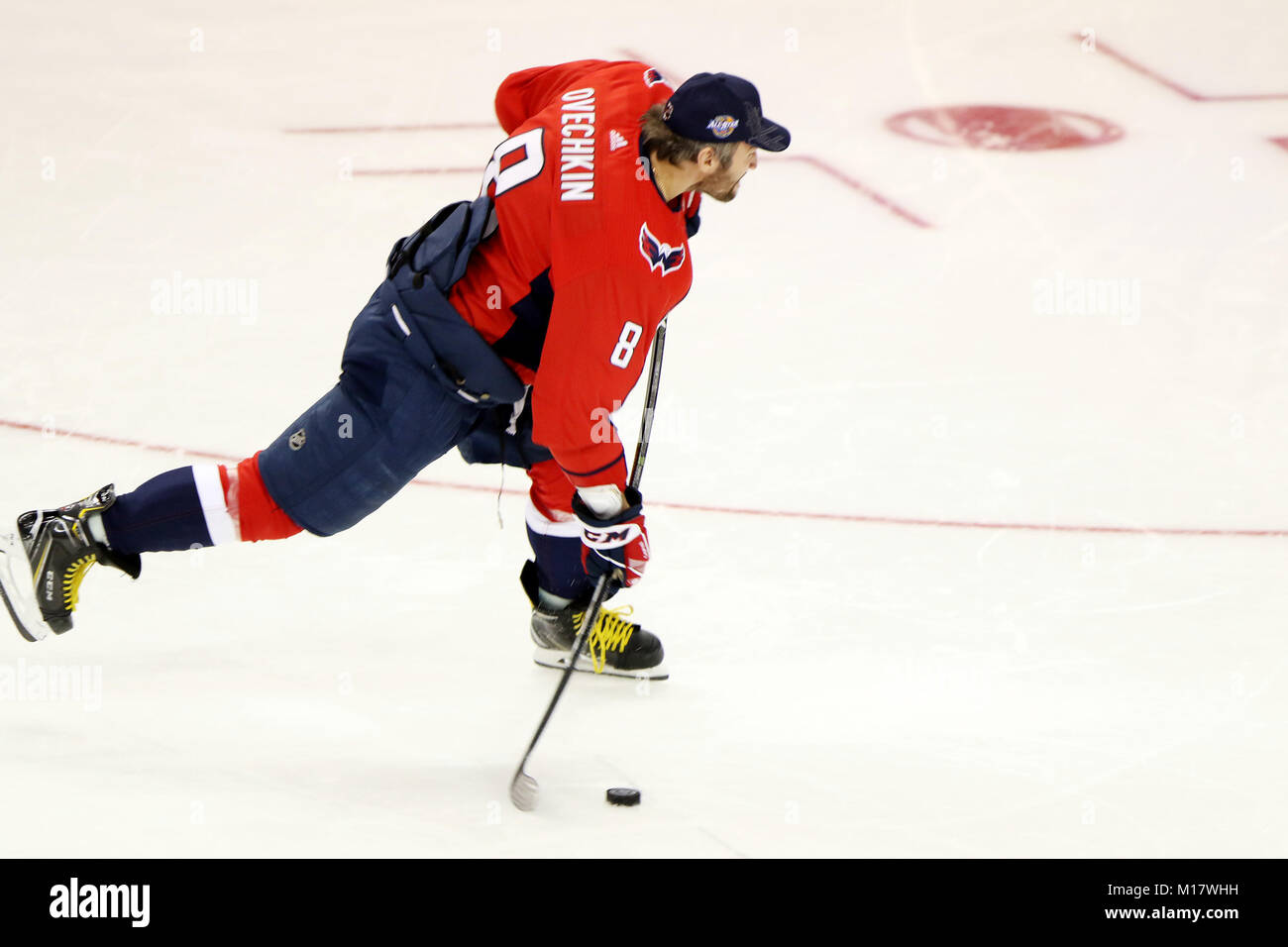 Alex ovechkin washington capitals shot hi-res stock photography and ...