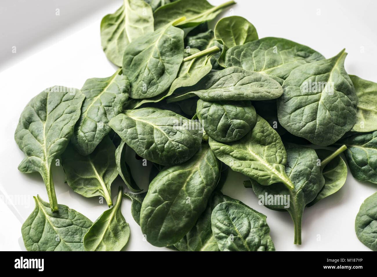 Cooking fresh spinach leaves on hi-res stock photography and images - Alamy