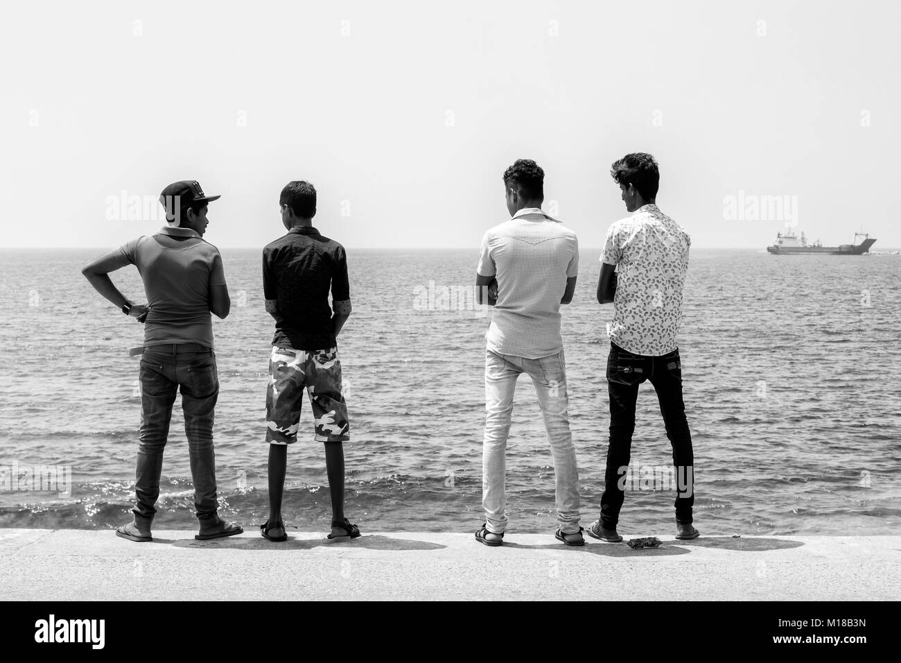 Colombo sri lanka seafront hi-res stock photography and images - Alamy