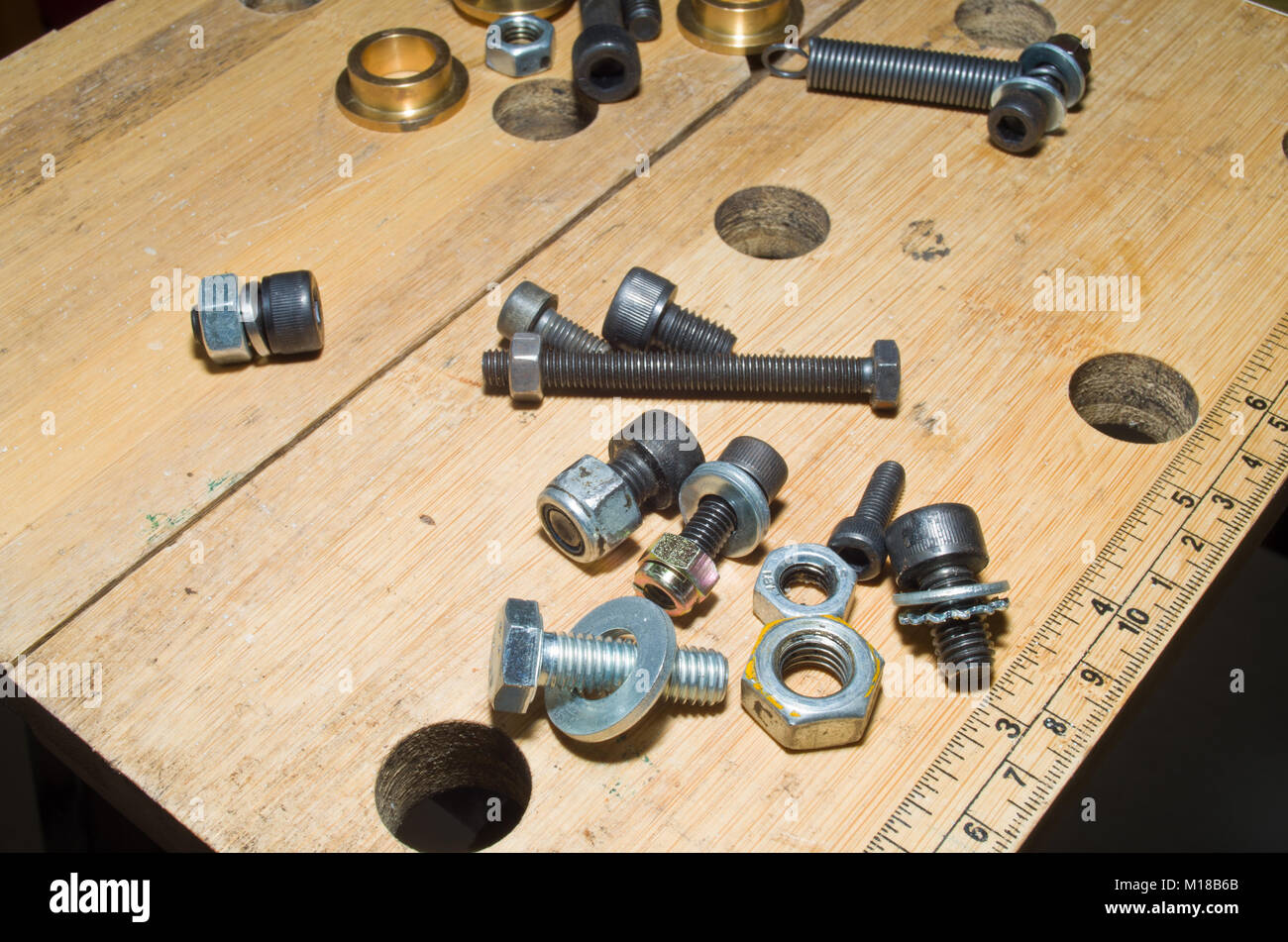 Mechanical fasteners hi-res stock photography and images - Alamy