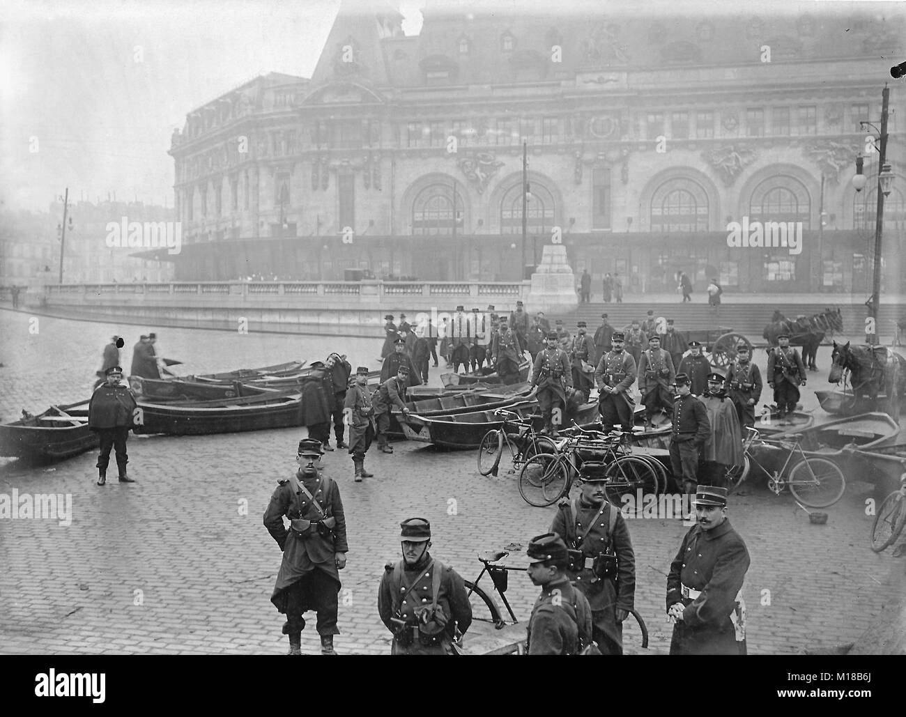 The historic flooding of Paris in the year 1910, army engineers with ...
