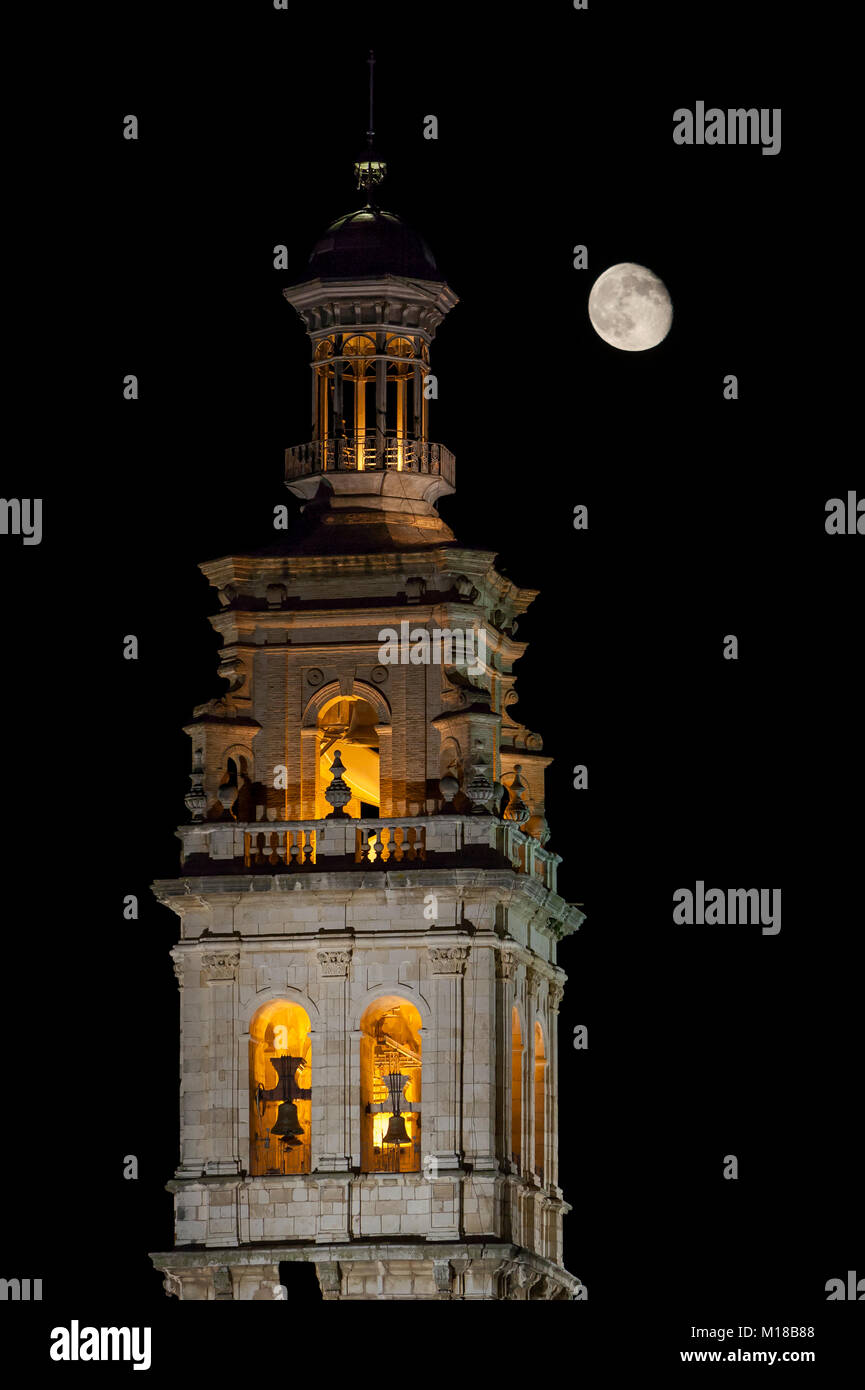 Moon in valencia hi-res stock photography and images - Alamy