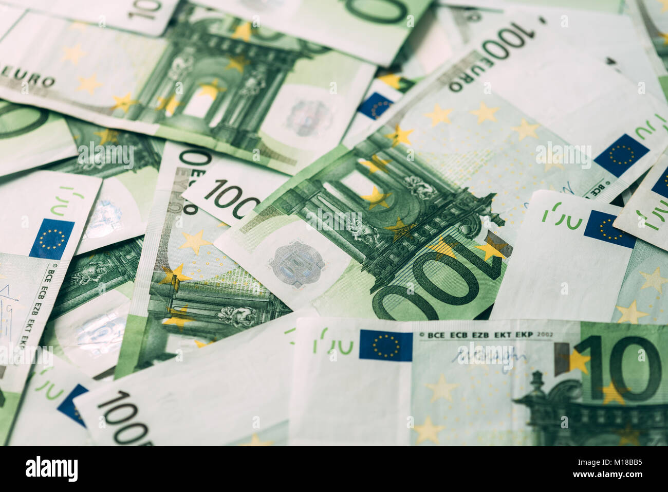 Stack banknote hi-res stock photography and images - Alamy