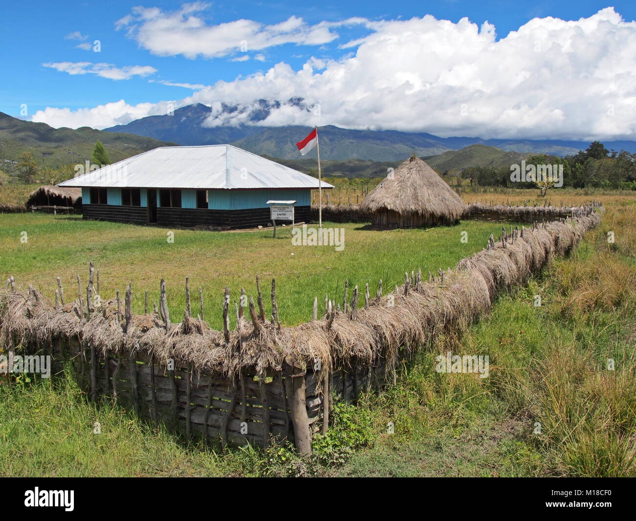 Honai hi-res stock photography and images - Alamy