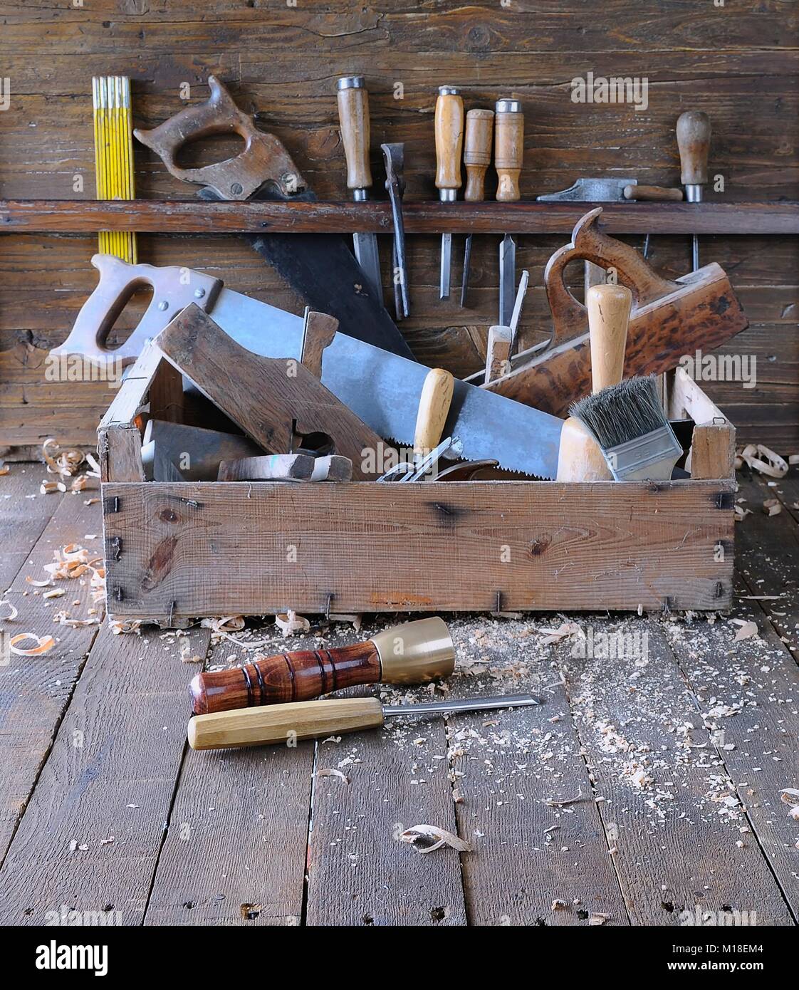 Old toolbox on the workbench in a carpentry Stock Photo - Alamy