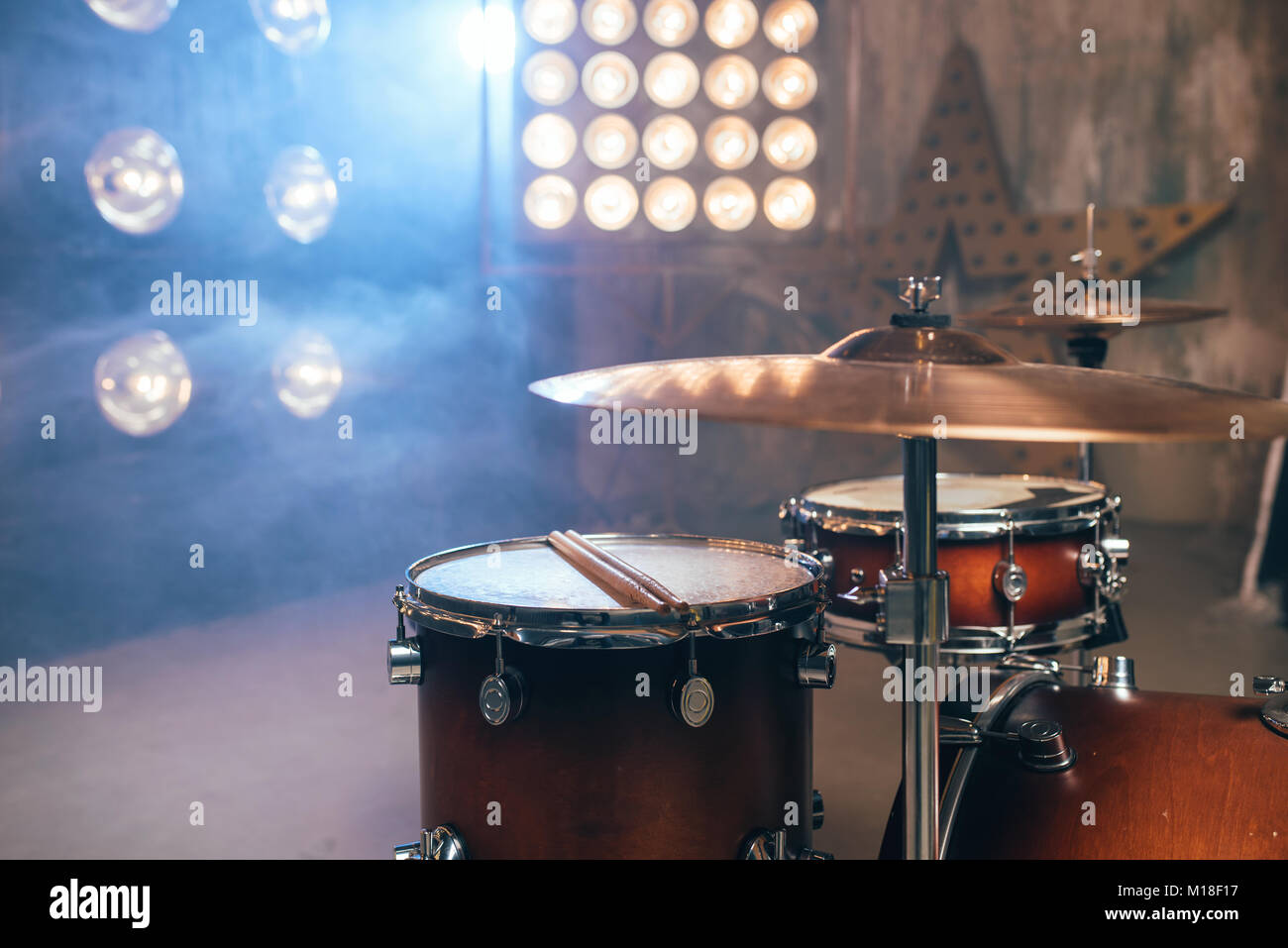 Professional drumkit hi-res stock photography and images - Alamy