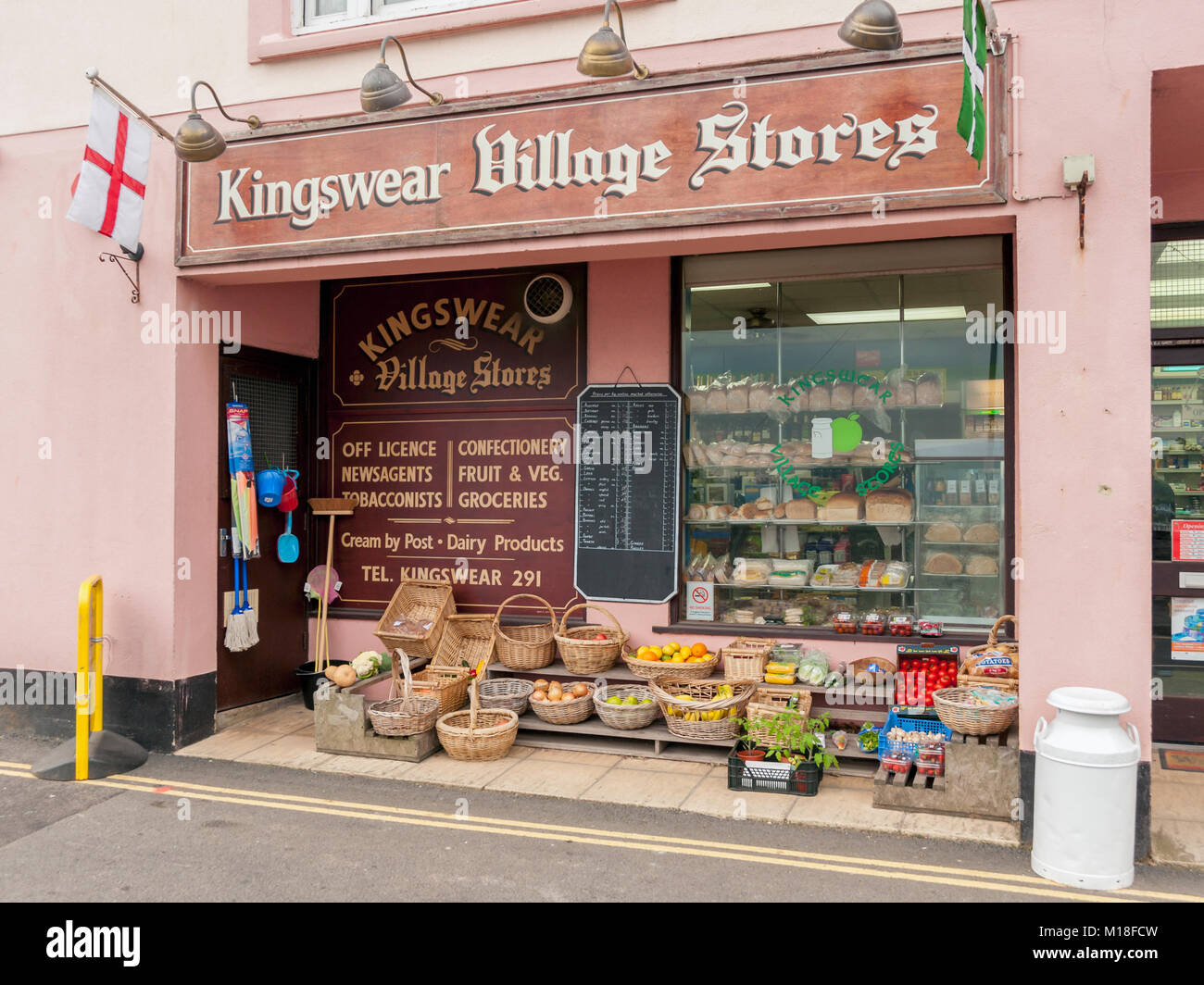 Kingswear village hi-res stock photography and images - Alamy