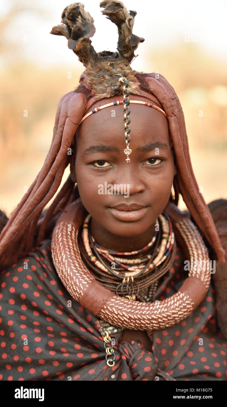 Married himba woman hi-res stock photography and images - Alamy