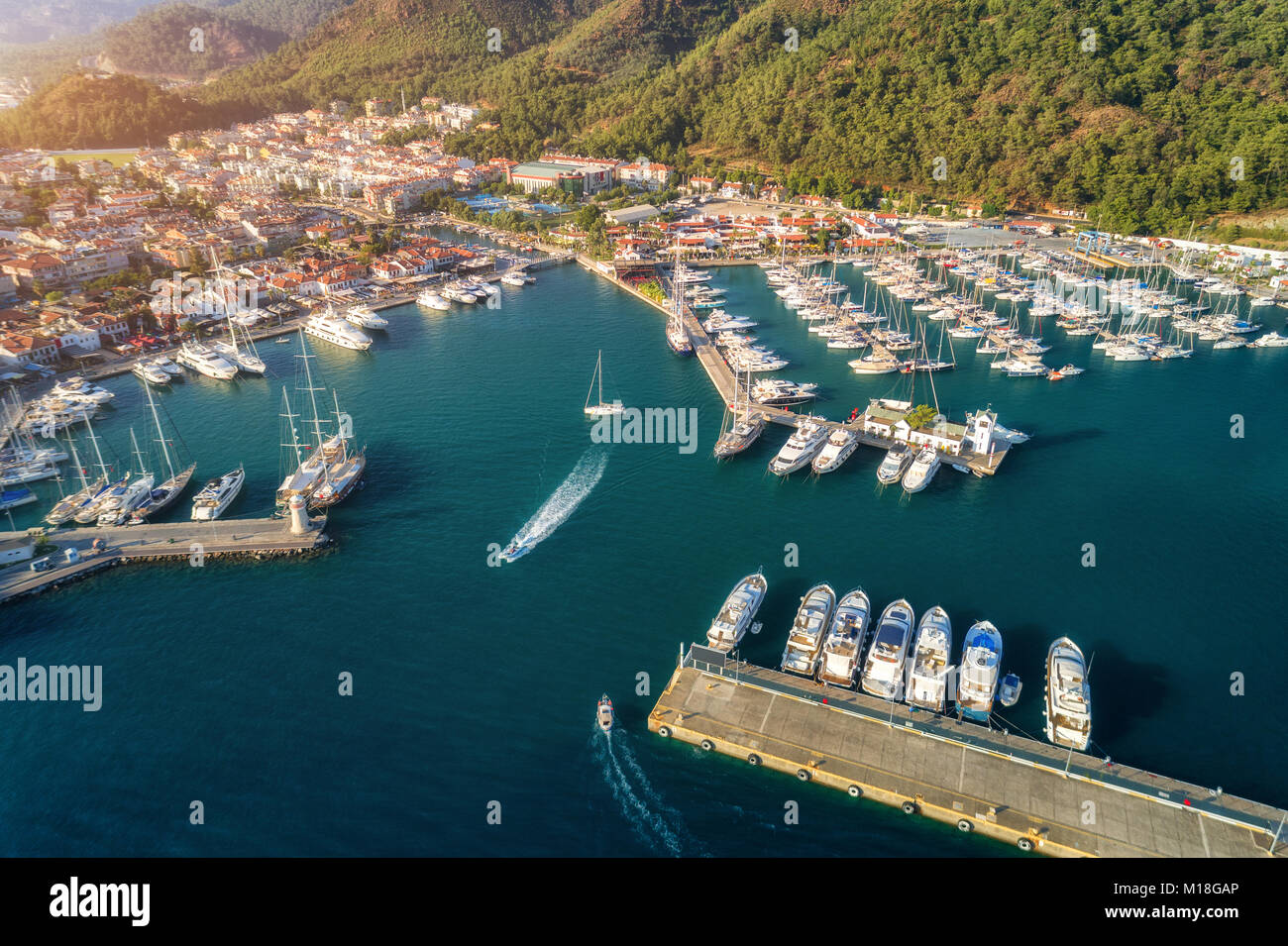 Ship in landscape hi-res stock photography and images - Alamy