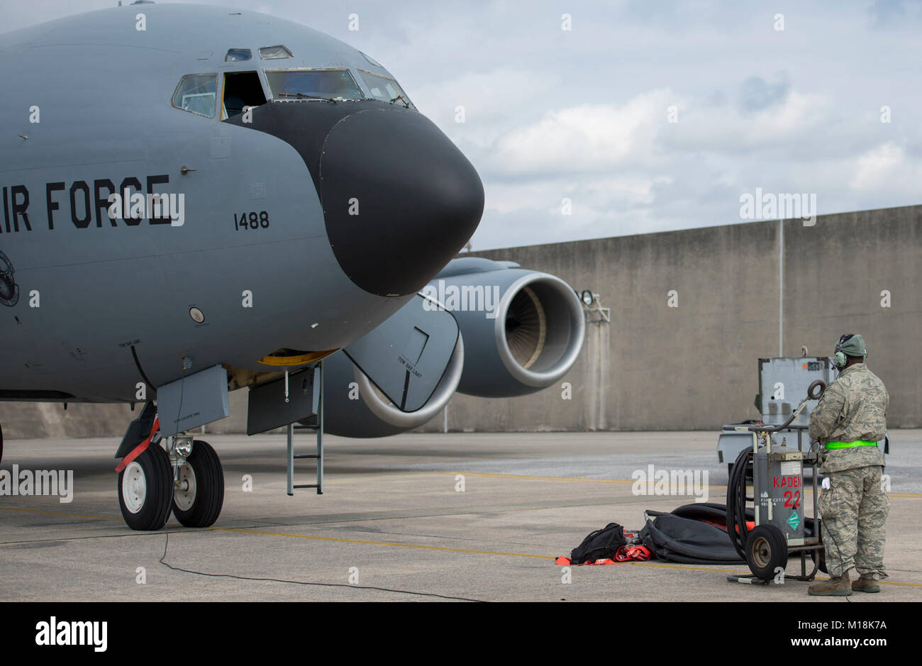U.S. Air Force KC-135R crew chiefs from the 909th Aircraft Maintenance ...