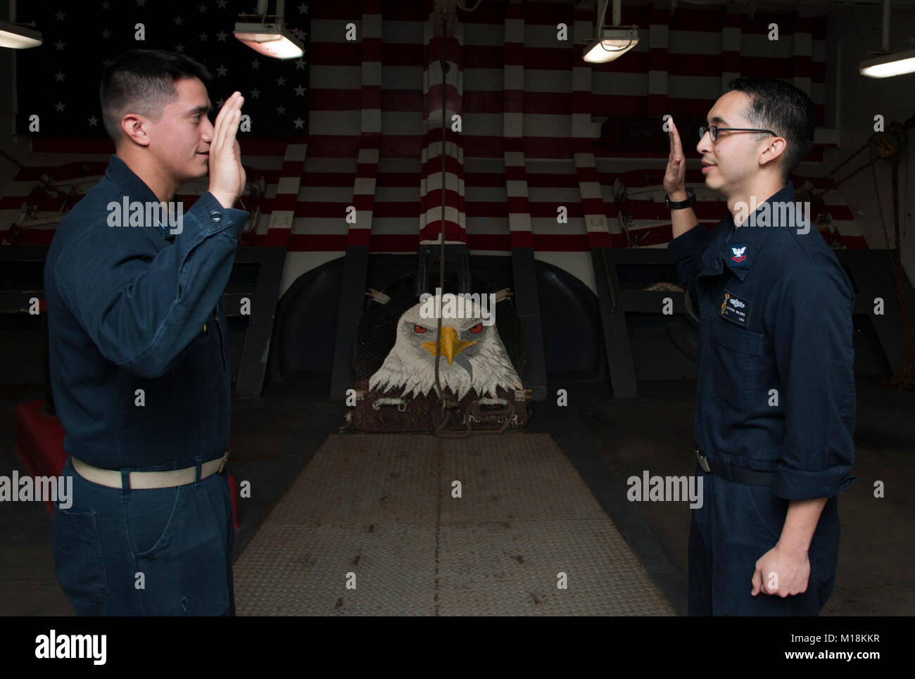 US sailors swear oath Stock Photo - Alamy