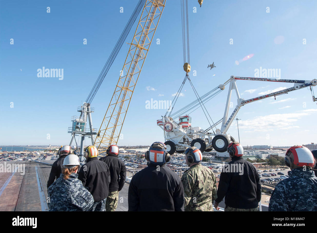 Tilly crash crane hi-res stock photography and images - Alamy