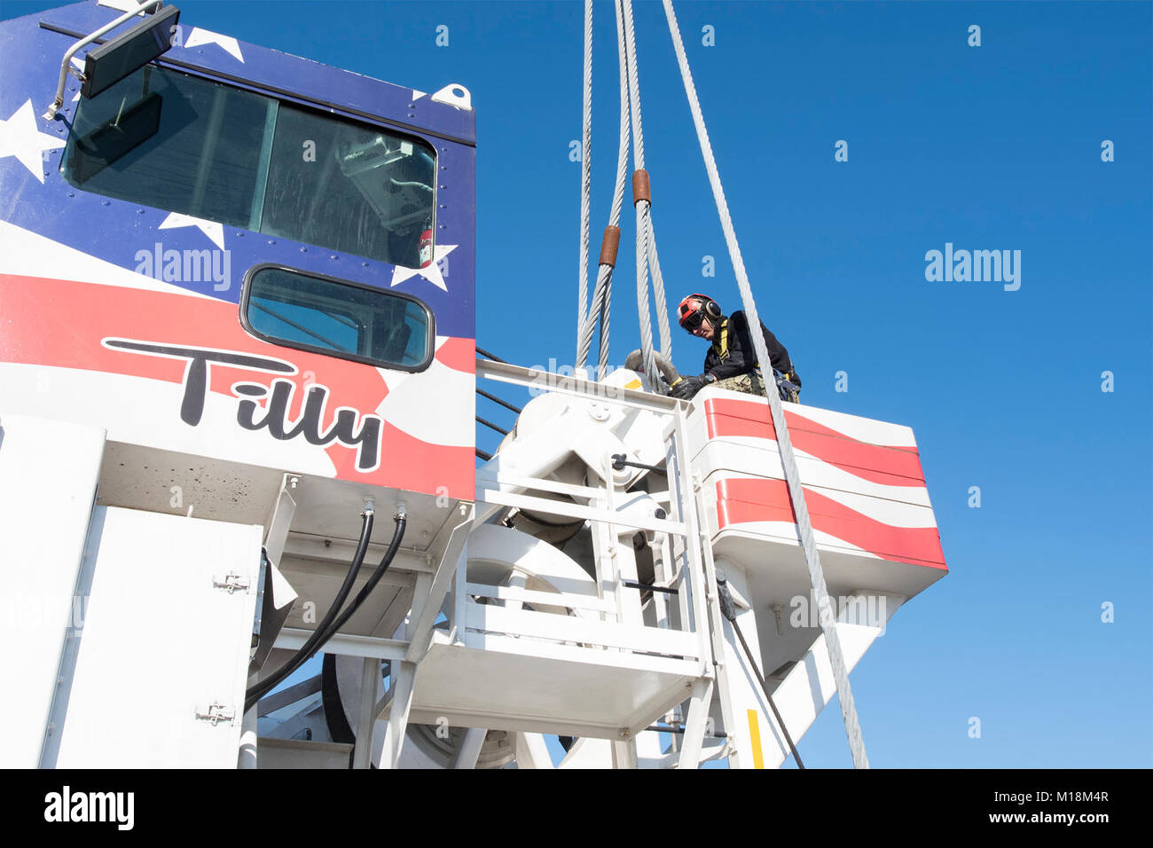 Tilly crash crane hi-res stock photography and images - Alamy