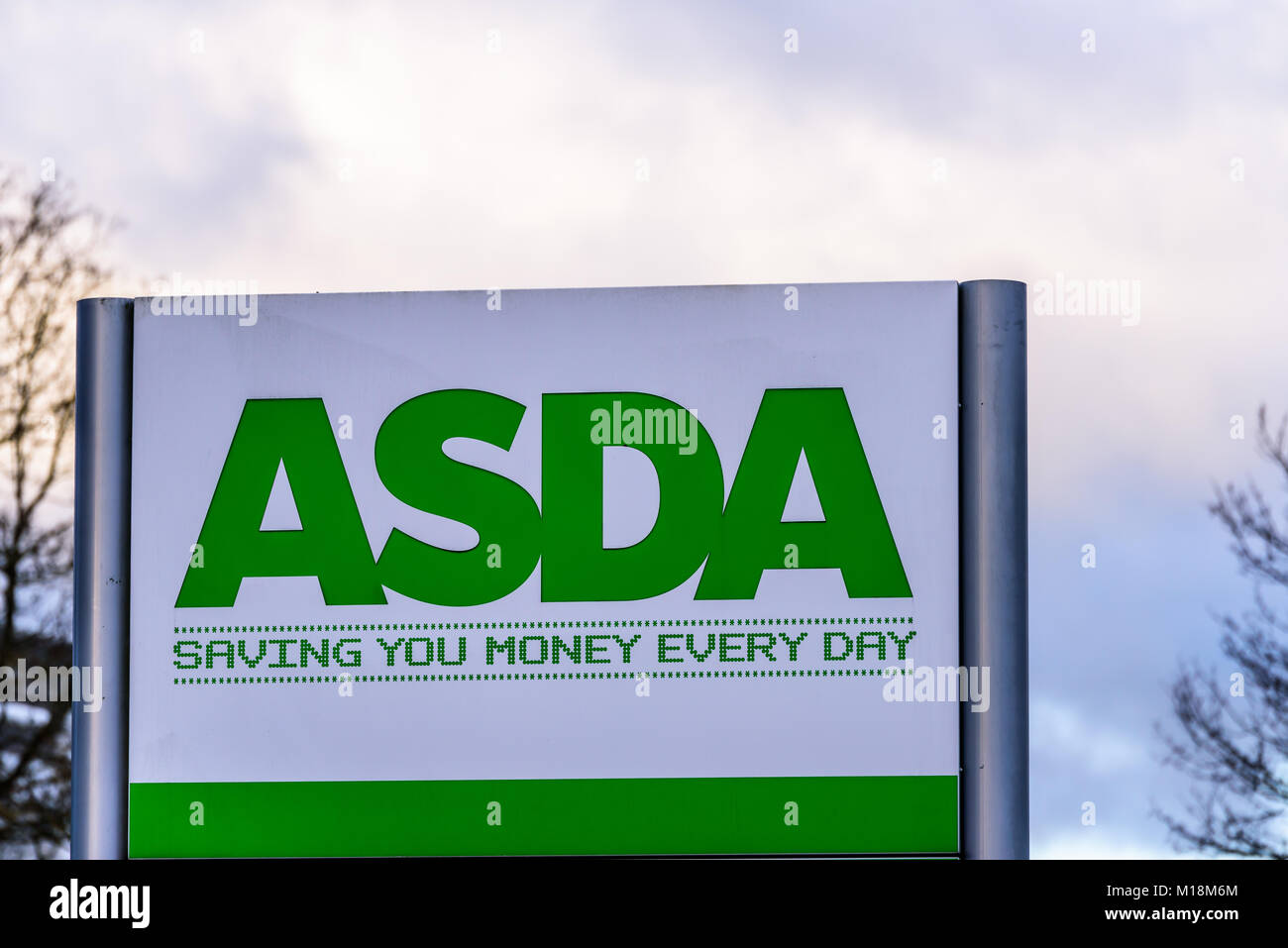 Clubcard price hi-res stock photography and images - Alamy