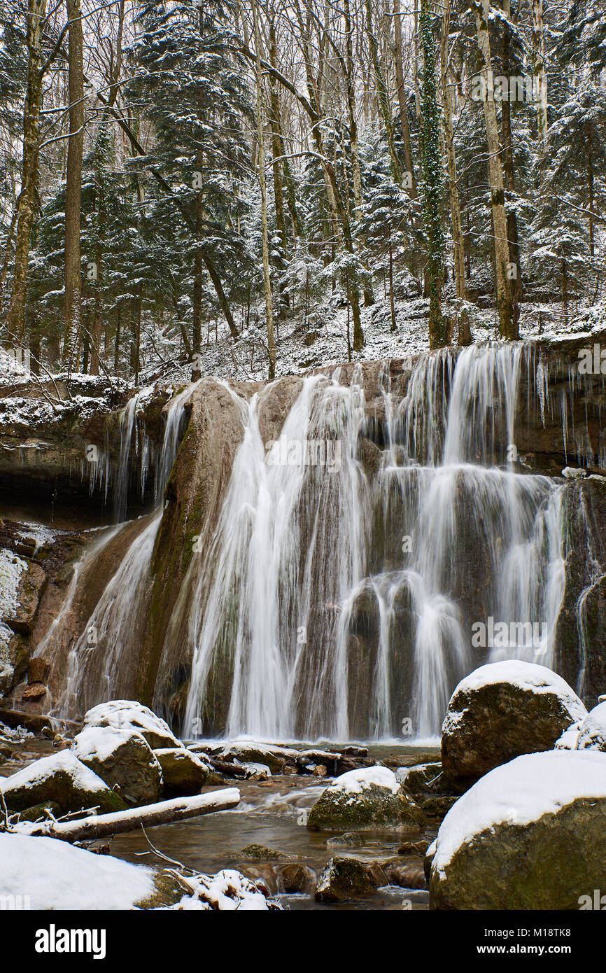 Big waterfall on mountain hi-res stock photography and images - Alamy