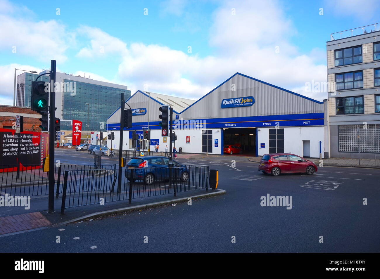 Kwik fit plus hi-res stock photography and images - Alamy