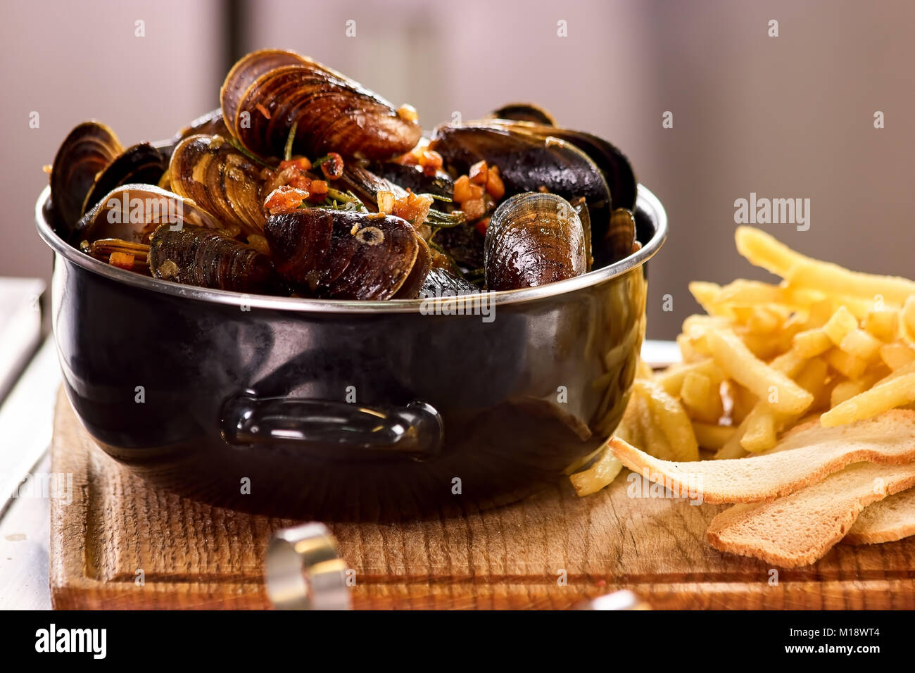 Mussels and fries, france hi-res stock photography and images - Alamy