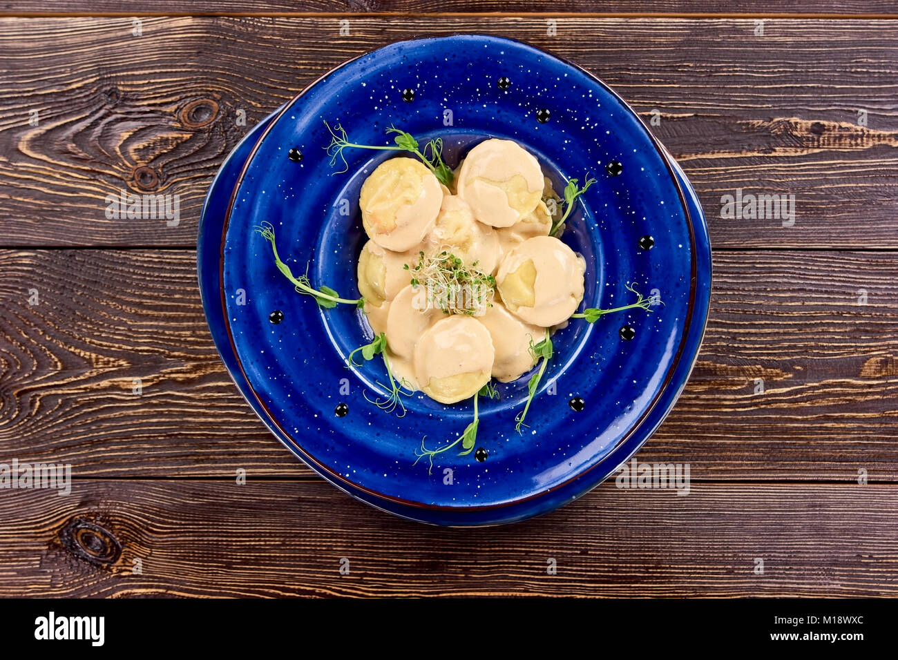 Top down food table group hi-res stock photography and images - Alamy