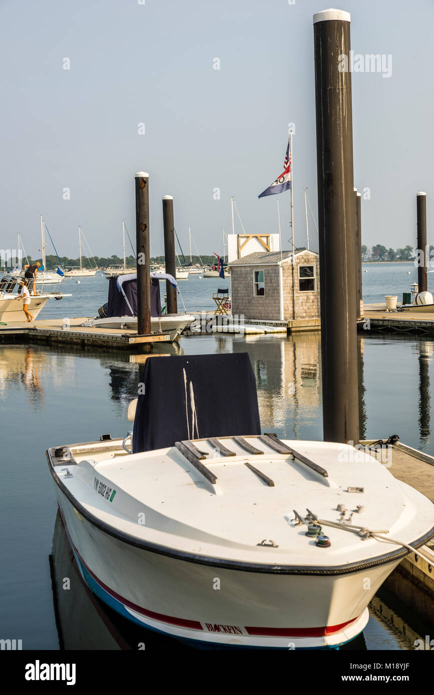 Noank shipyard hi-res stock photography and images - Alamy Noank shipyard hi-res stock photography and images - Alamy