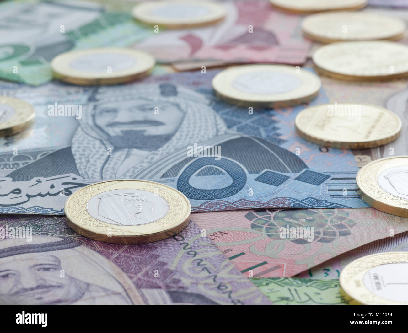 New Saudi Riyal Banknotes and Coins showing King Salman of Saudi Arabia ...