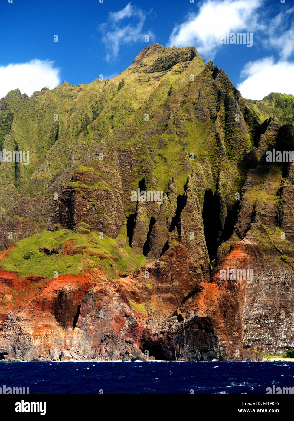 Sharp Ridges of Na Pali Coast, Kauai, Hawaii Stock Photo - Alamy