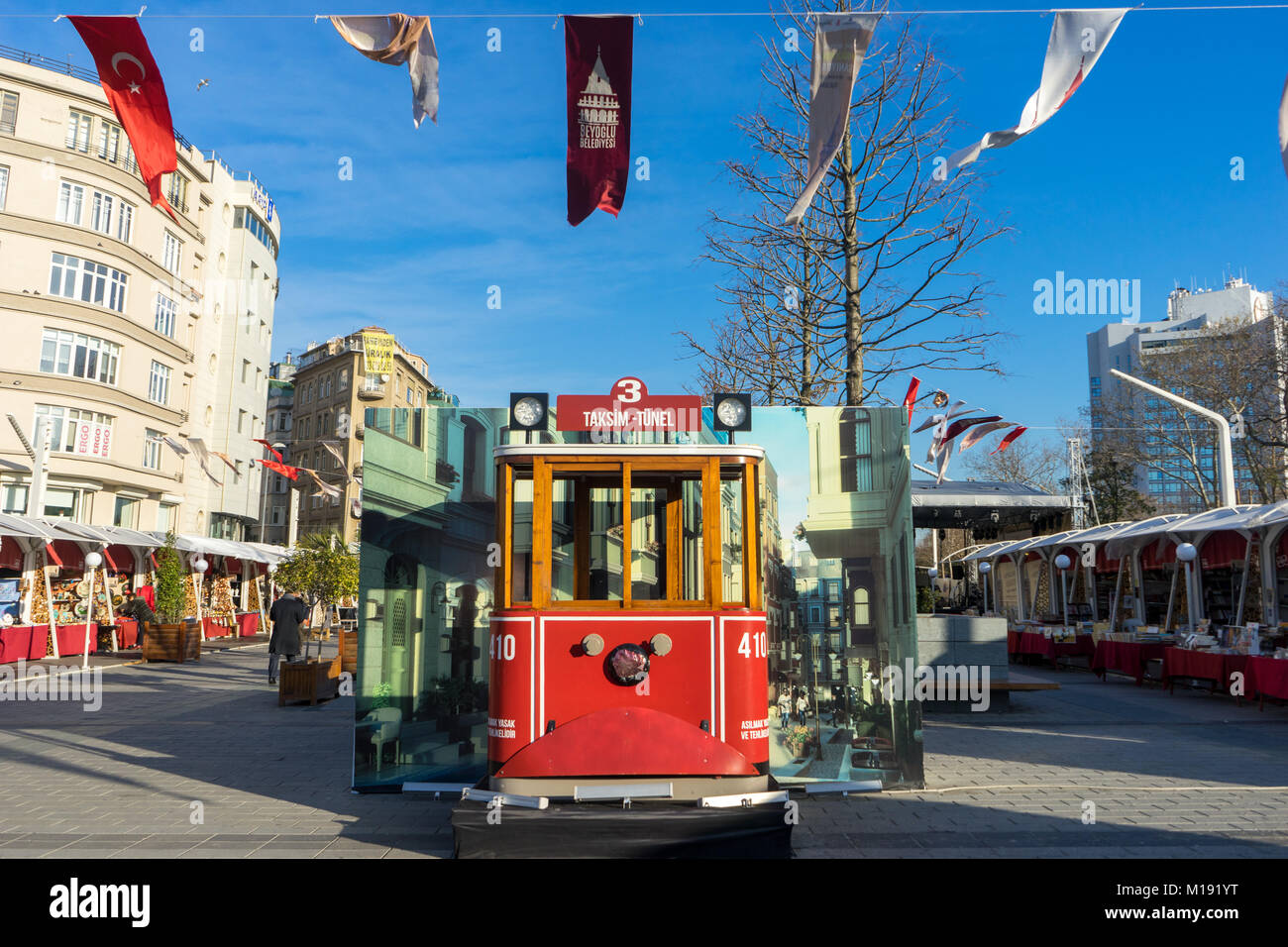 ISTANBUL, TURKEY - December 13, 2017: Taksim Square in Istanbul Stock ...