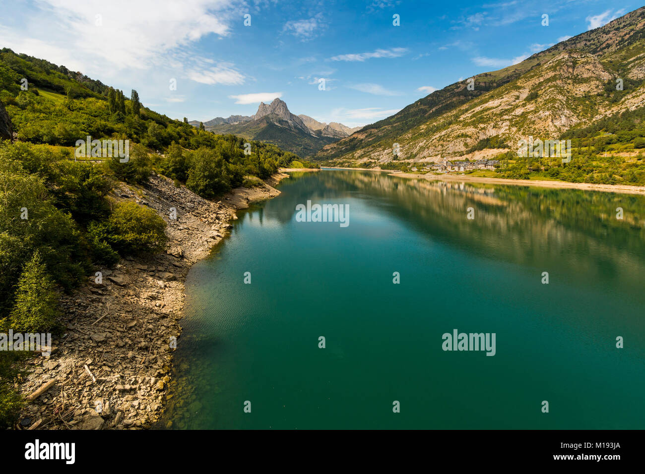 Lanuza lake & village & Pena Foratata peak in the scenic upper Tena ...