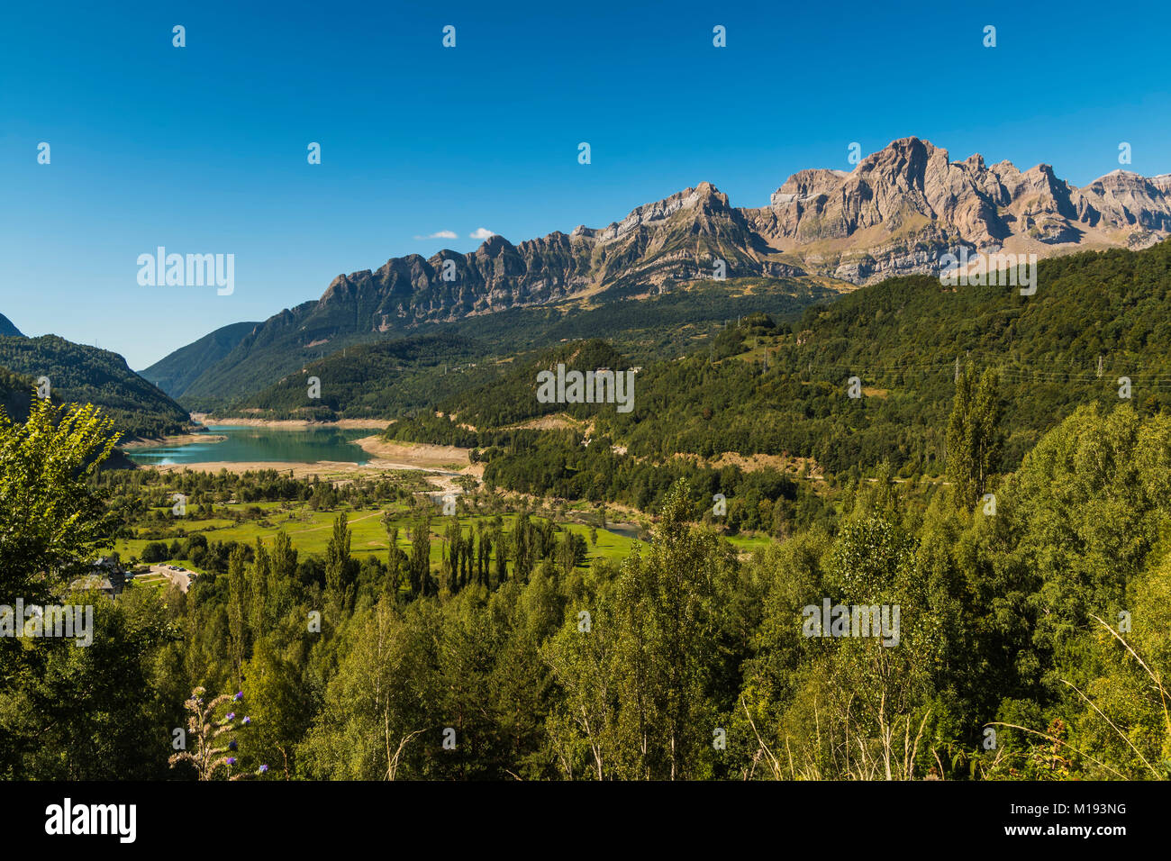 Pueyo de jaca hi-res stock photography and images - Alamy