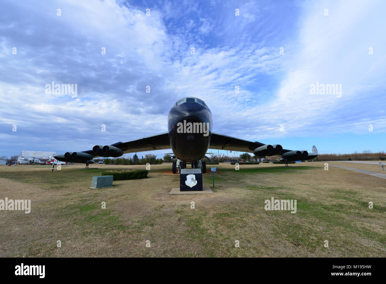 B 52 jet engines hi-res stock photography and images - Alamy