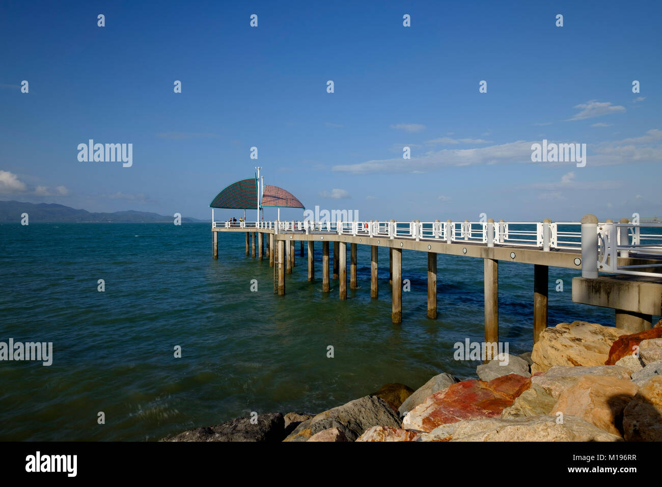 The strand townsville hi-res stock photography and images - Alamy