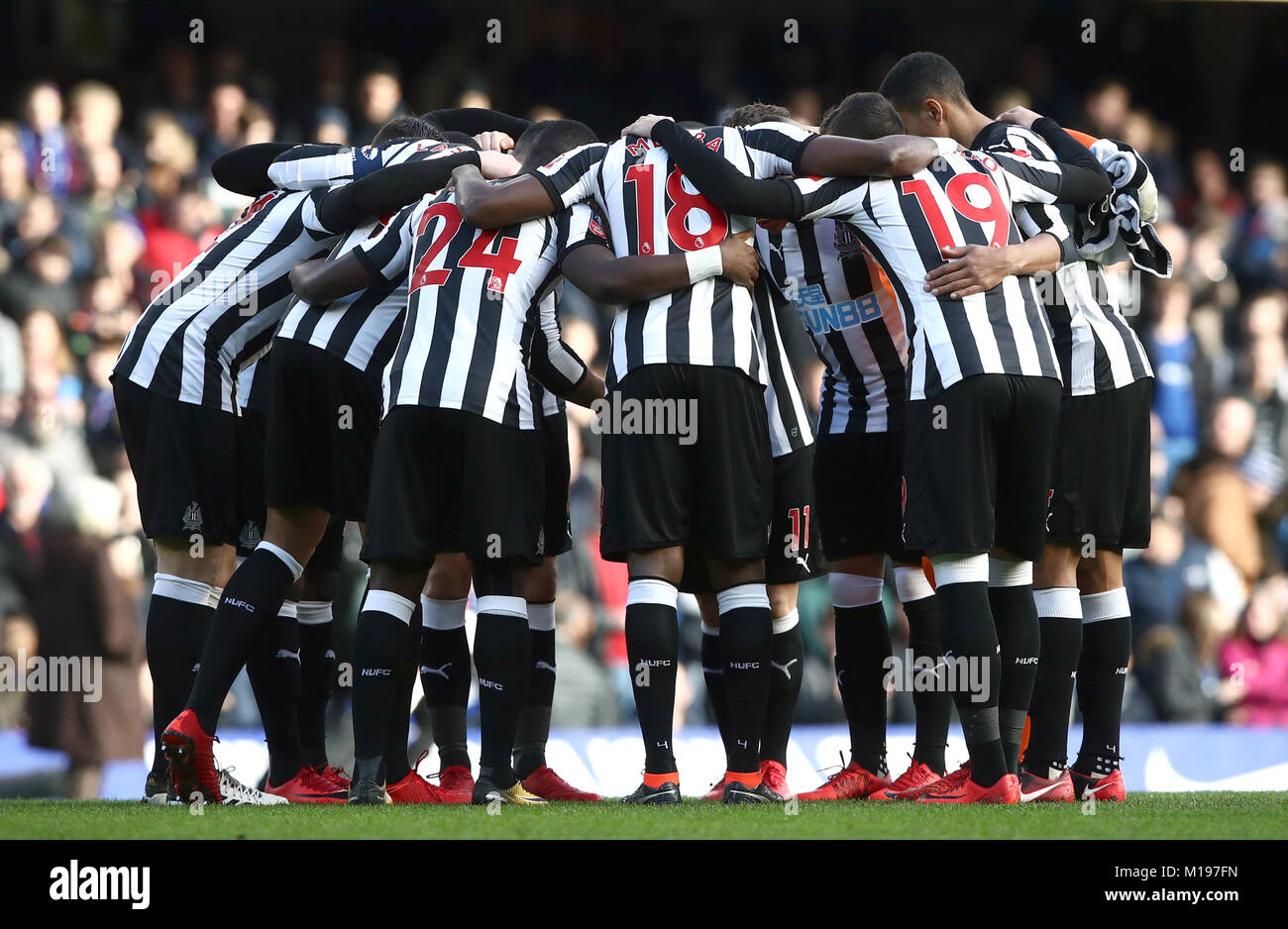 Newcastle united team huddle hi-res stock photography and images - Alamy