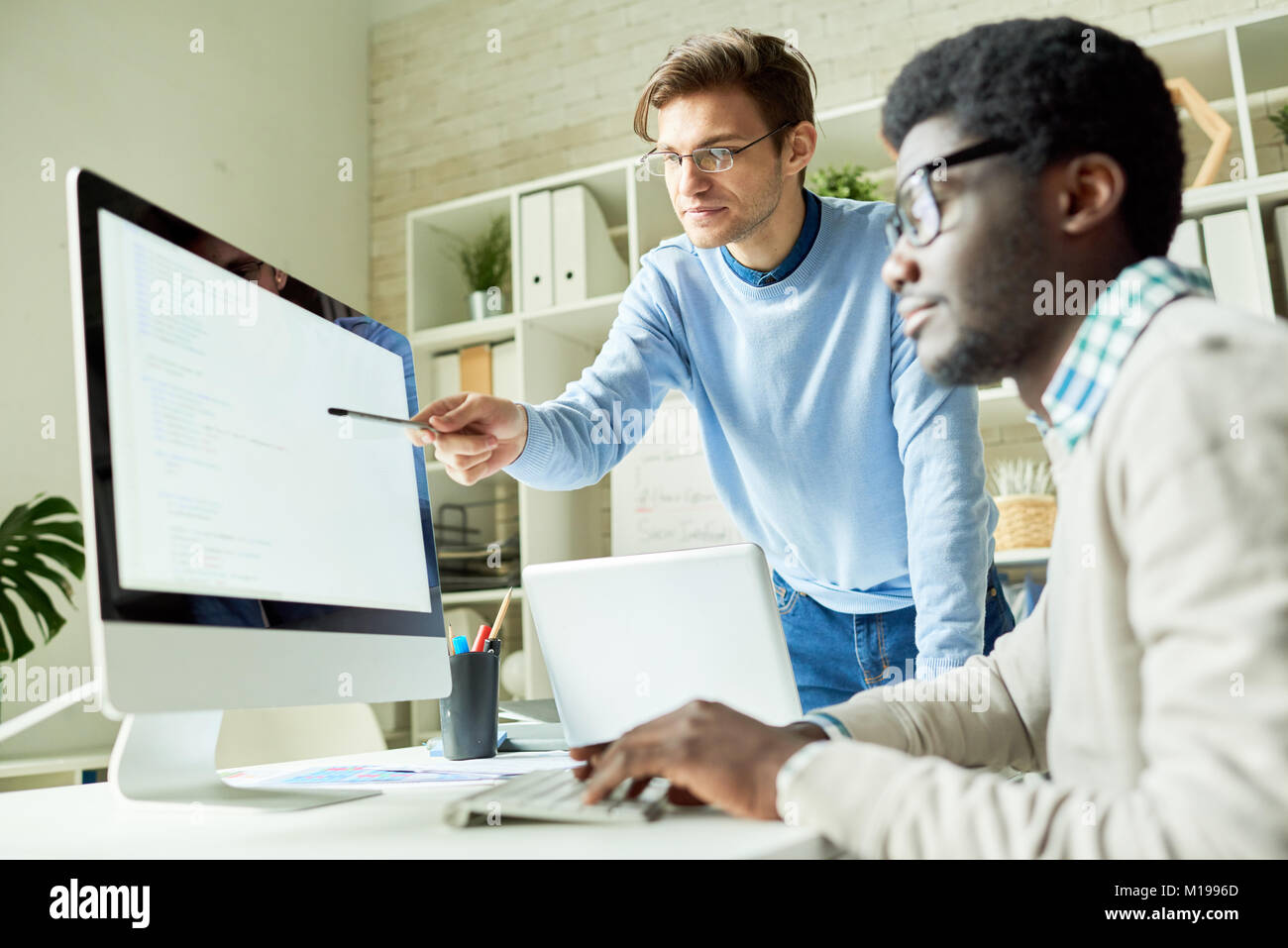 Application developers hi-res stock photography and images - Alamy