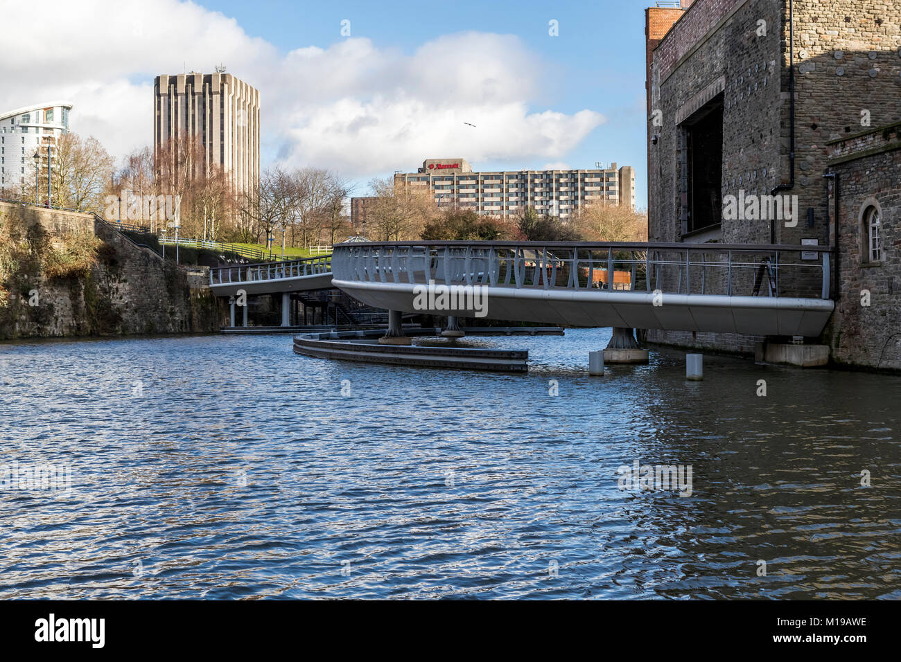 Castle Park Bridge at Finzels Reach, Bristol, UK Stock Photo - Alamy