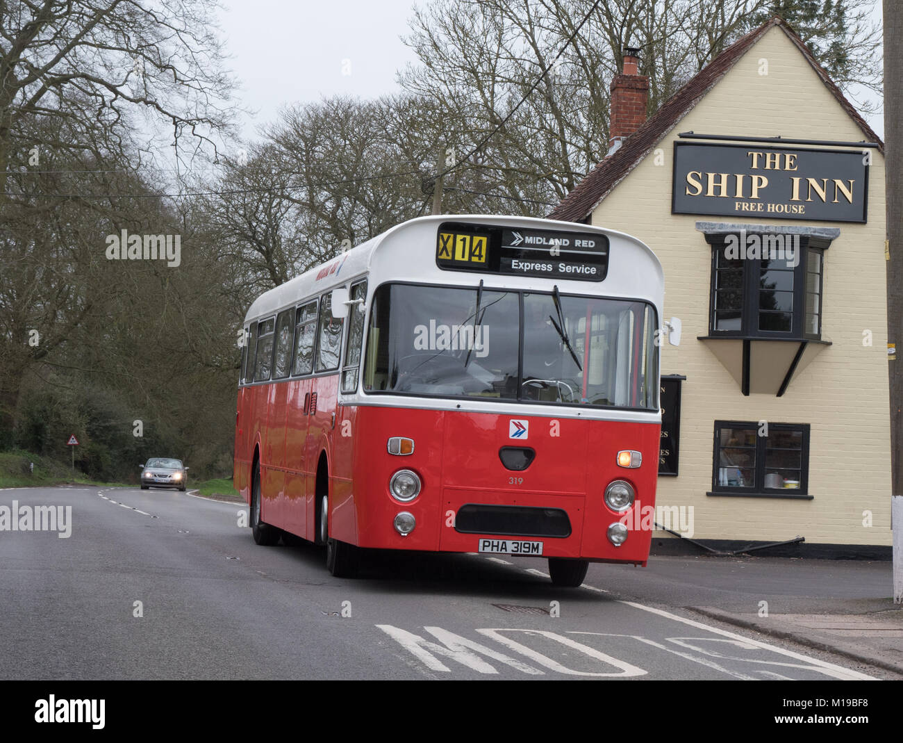 Midland red bus hi-res stock photography and images - Alamy
