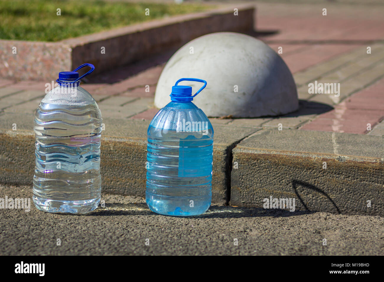 2 liter bottles hi-res stock photography and images - Alamy